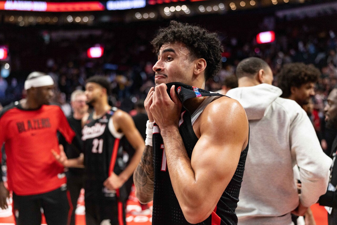 PHOTOS » A look back at Justin Minaya's 2024 – 2025 Trail Blazers ...