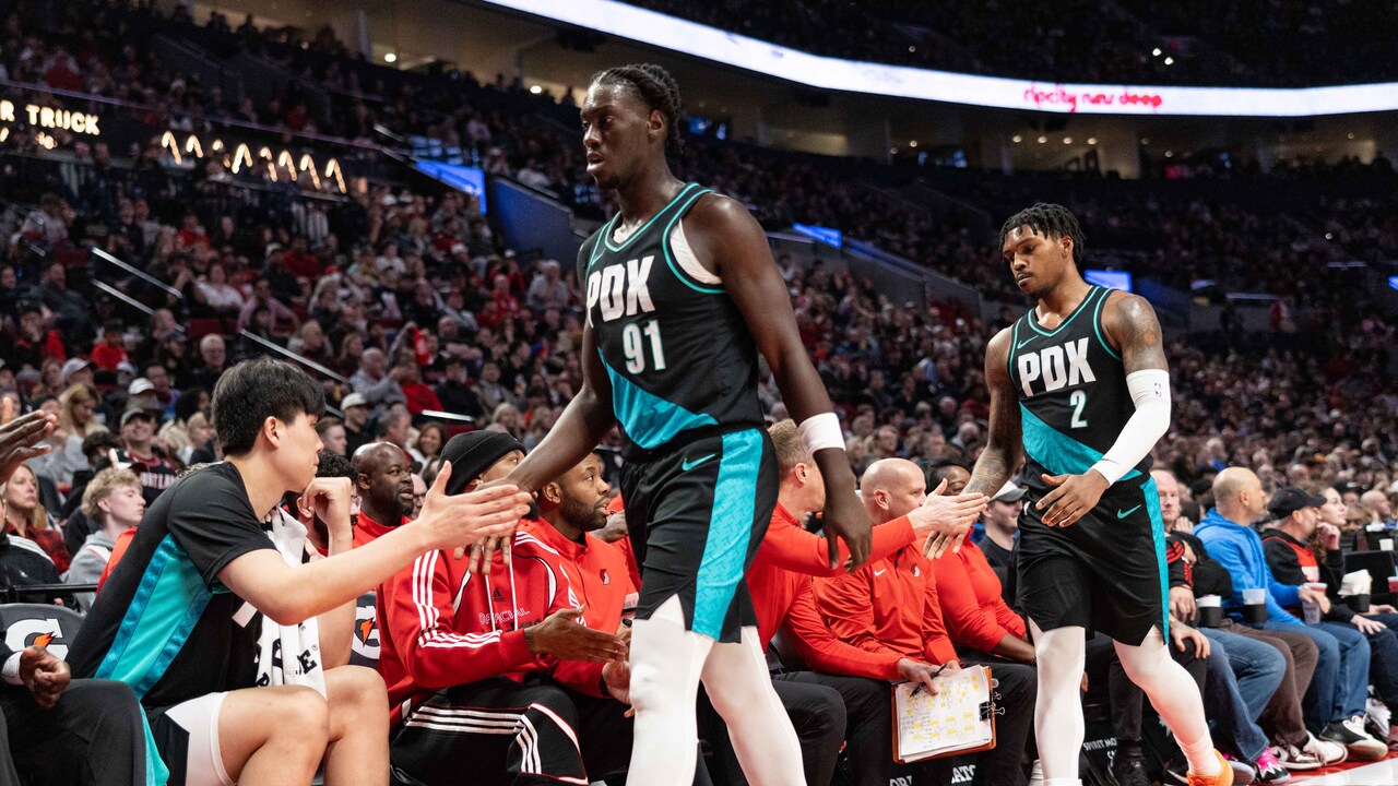 Trail Blazers Sign Jayson Kent And Chris Youngblood To Two-Way ...