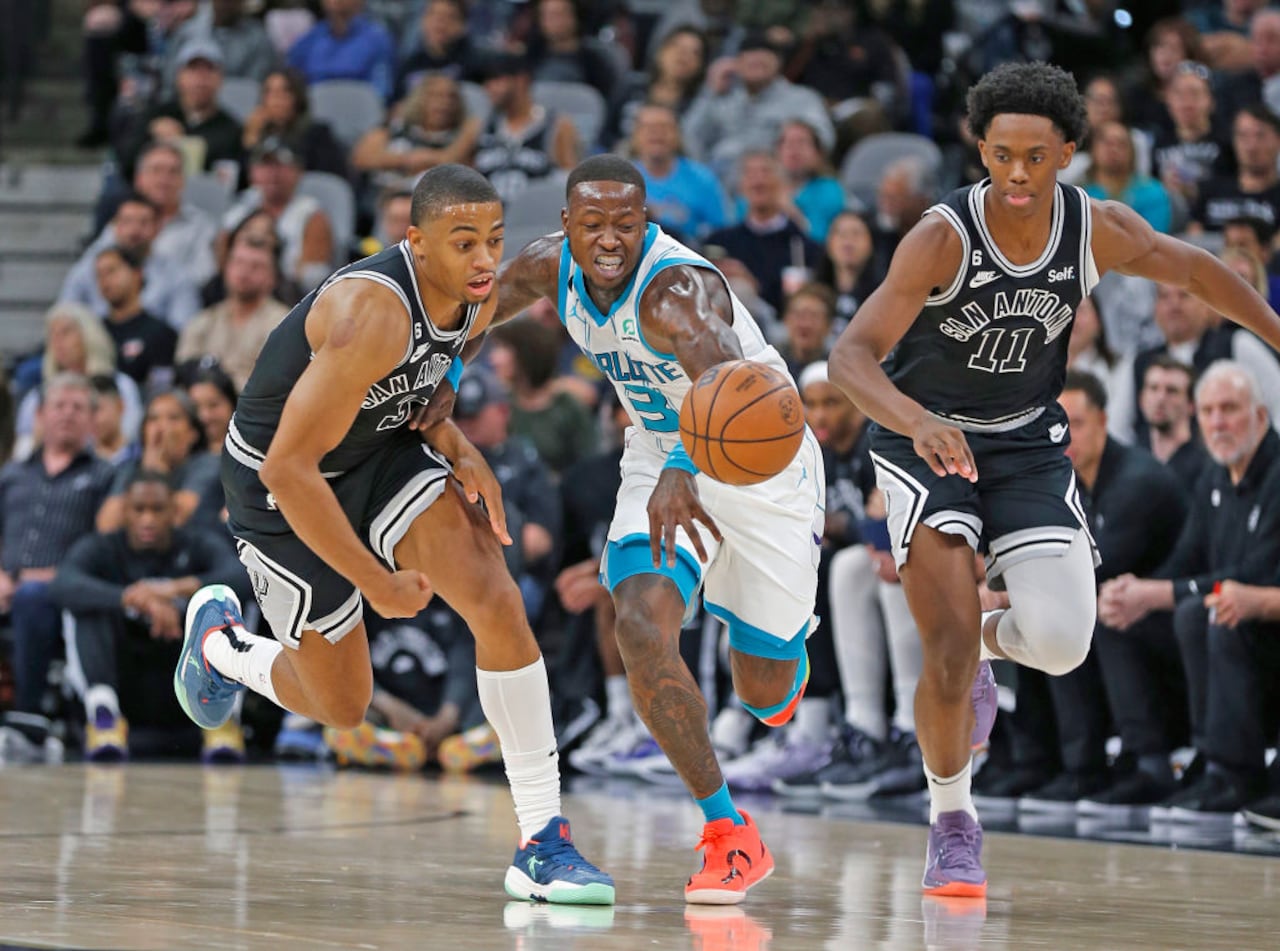 Photos: Spurs vs. Hornets 10/19 Photo Gallery | NBA.com
