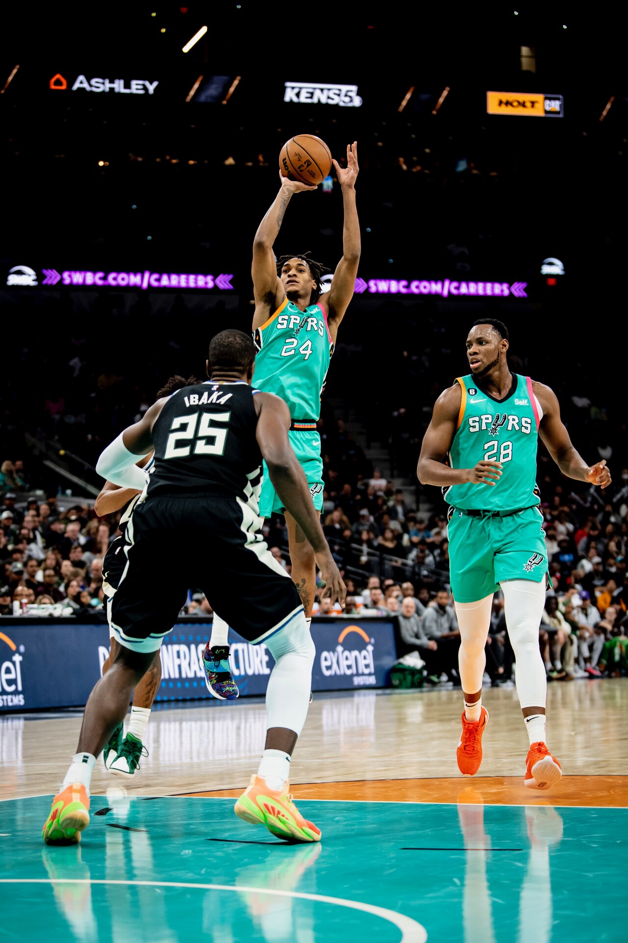 Photos: Spurs vs. Bucks 11/11 | San Antonio Spurs