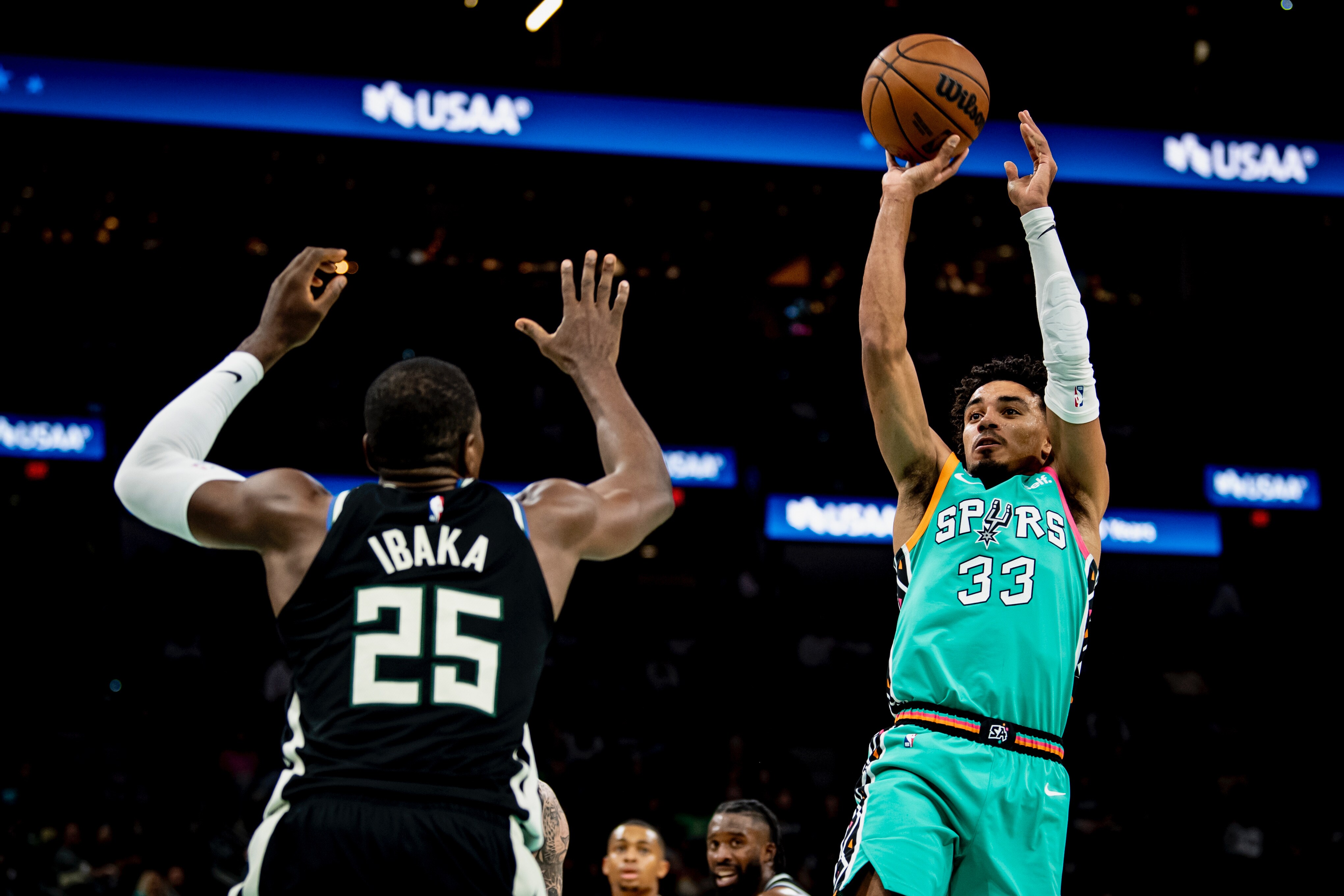 Photos: Spurs vs. Bucks 11/11 Photo Gallery | NBA.com
