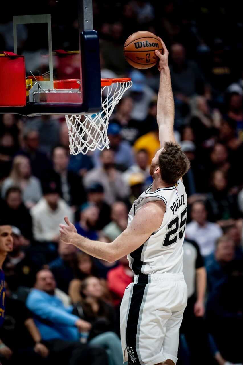 Photos: Spurs vs Nuggets 11/5 Photo Gallery | NBA.com