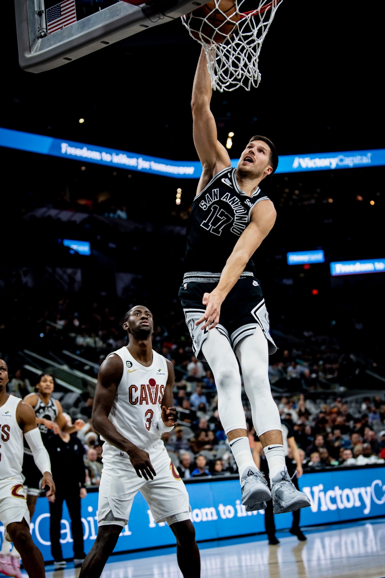 Photos: Spurs vs Cavs 12/12 Photo Gallery | NBA.com
