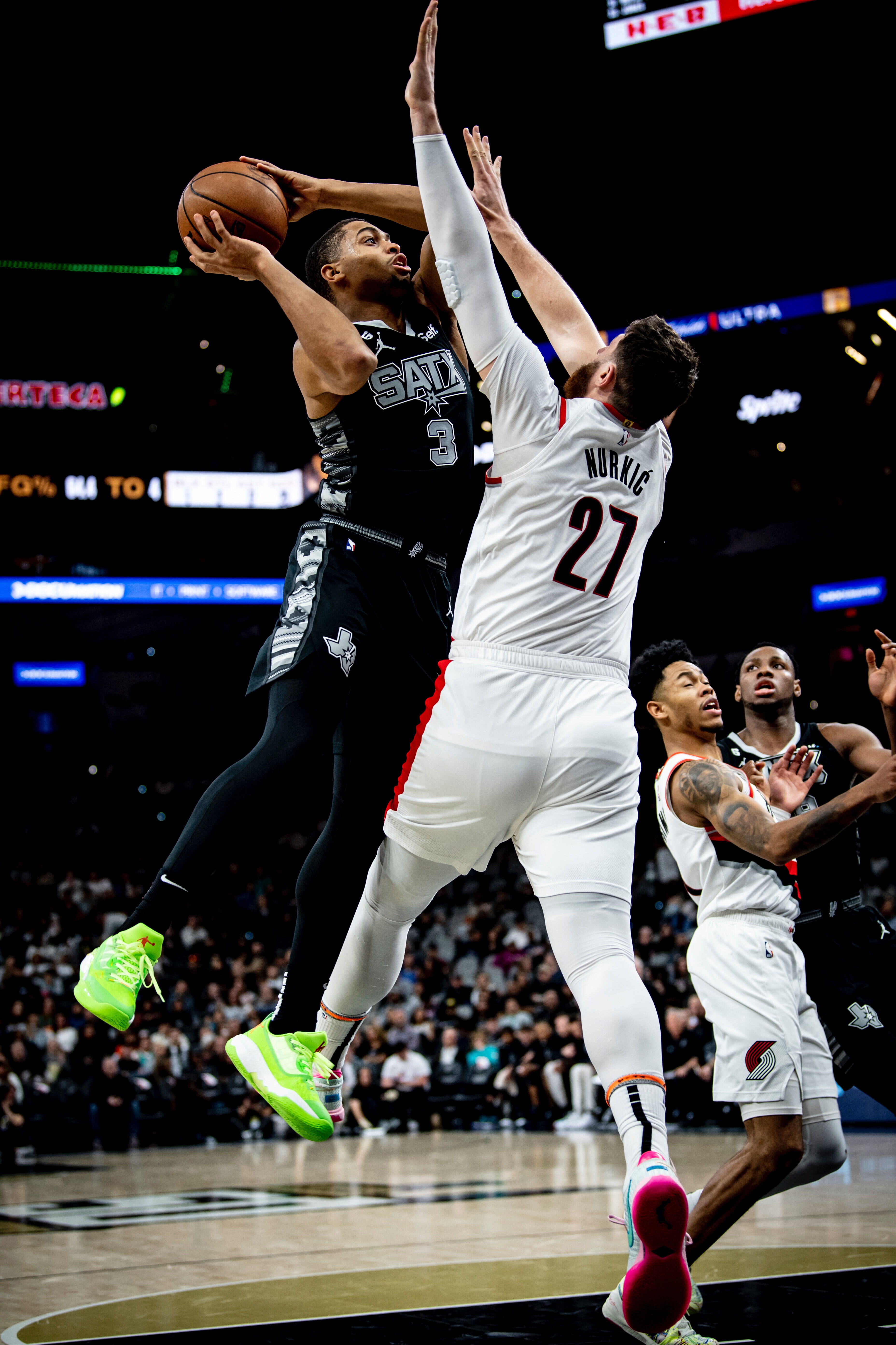 Photos: Spurs vs Trail Blazers 12/14 Photo Gallery | NBA.com