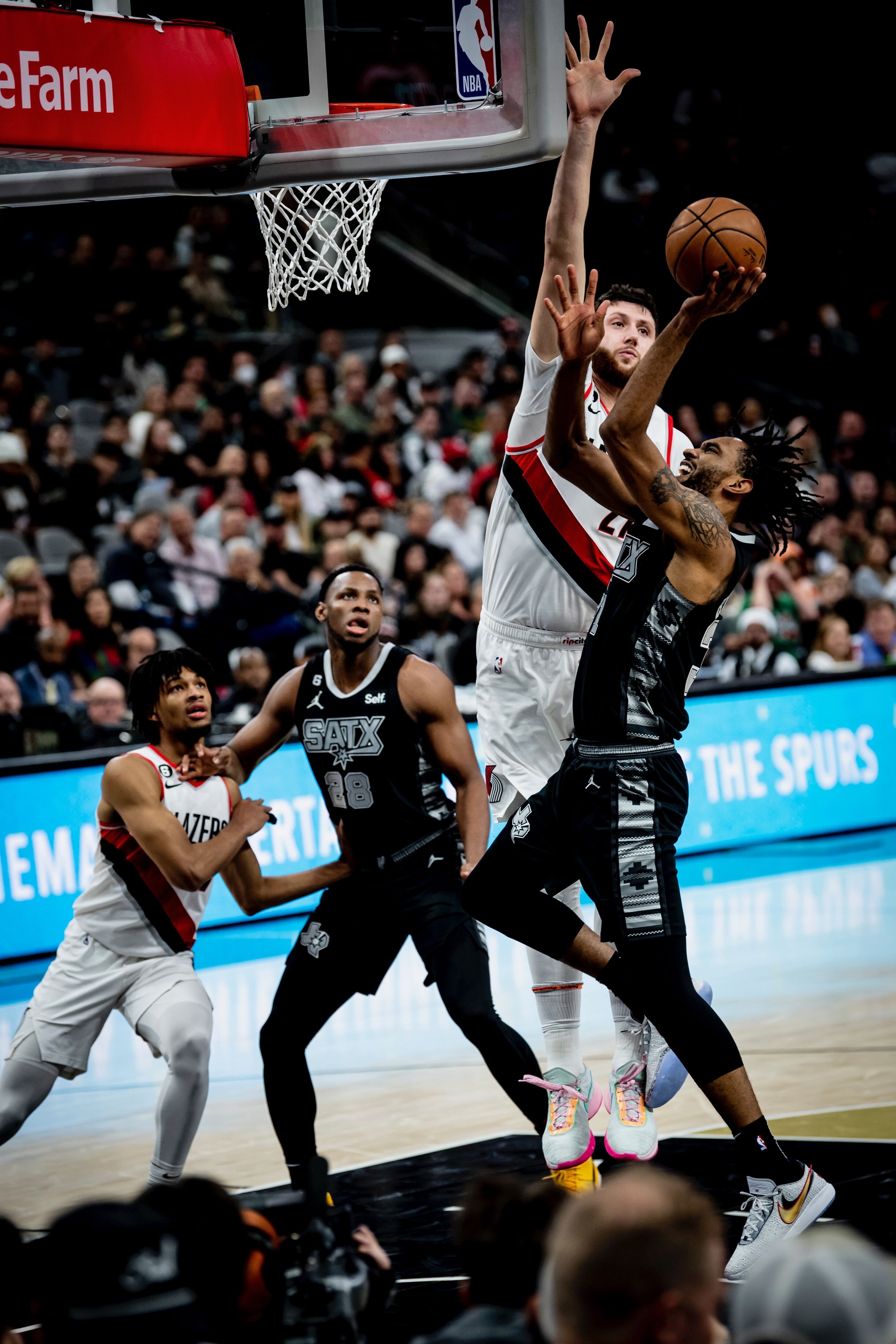 Photos: Spurs vs Trail Blazers 12/14 Photo Gallery | NBA.com