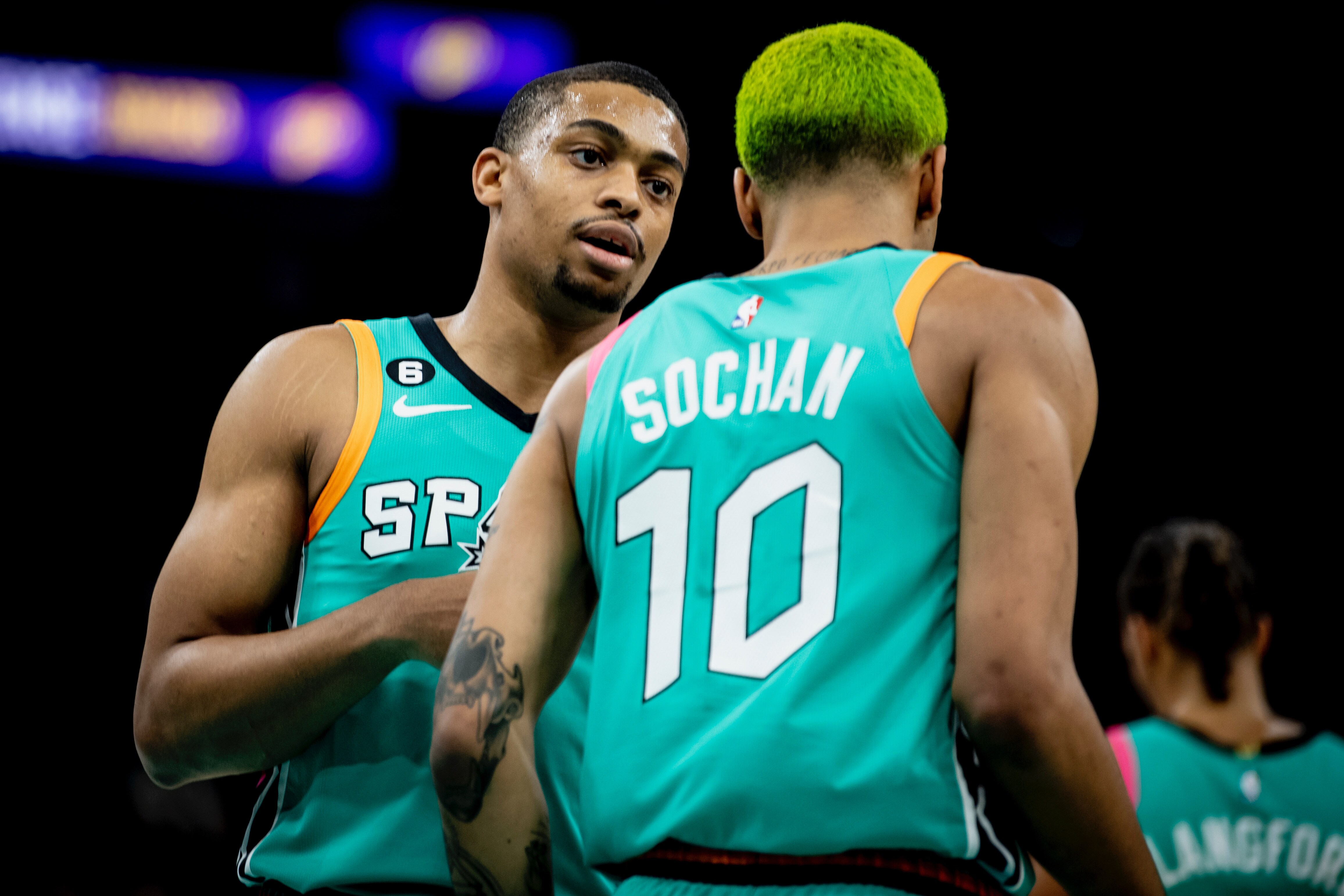 Photo: Spurs vs. Mavericks 12/31 Photo Gallery | NBA.com