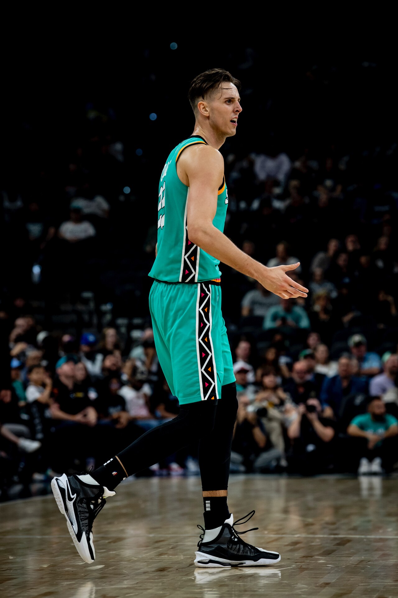 Photo: Spurs vs. Mavericks 12/31 | San Antonio Spurs