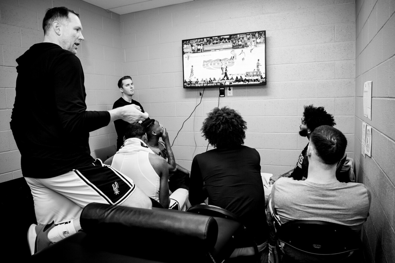 Behind-the-scenes pre-game (Regular Season 2022-2023) | San Antonio Spurs