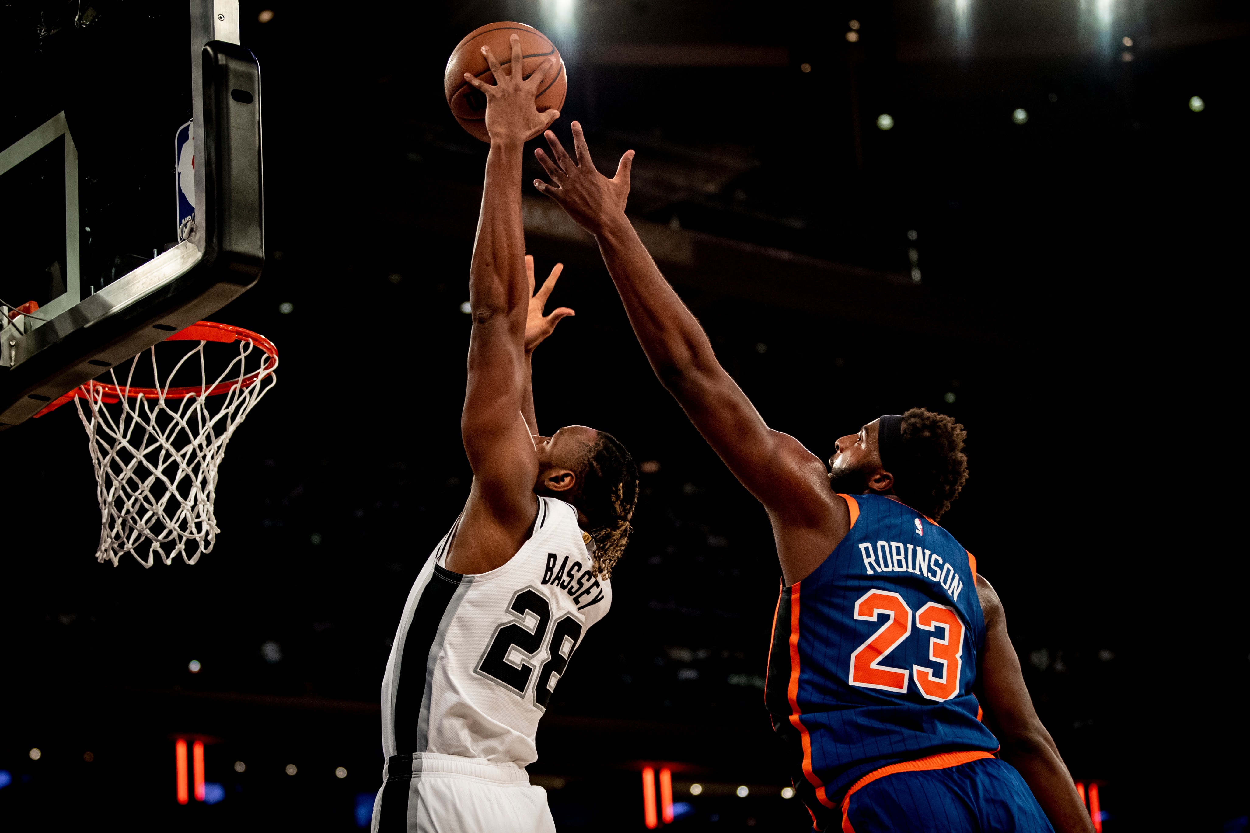 Photos: Spurs at New York Knicks 11/8 | San Antonio Spurs