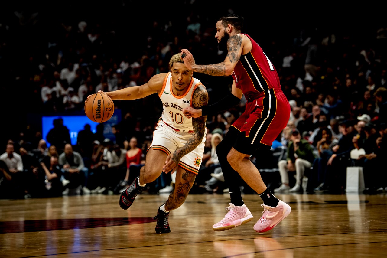 Photos: Spurs vs Miami Heat I 2/3/24 Photo Gallery | NBA.com