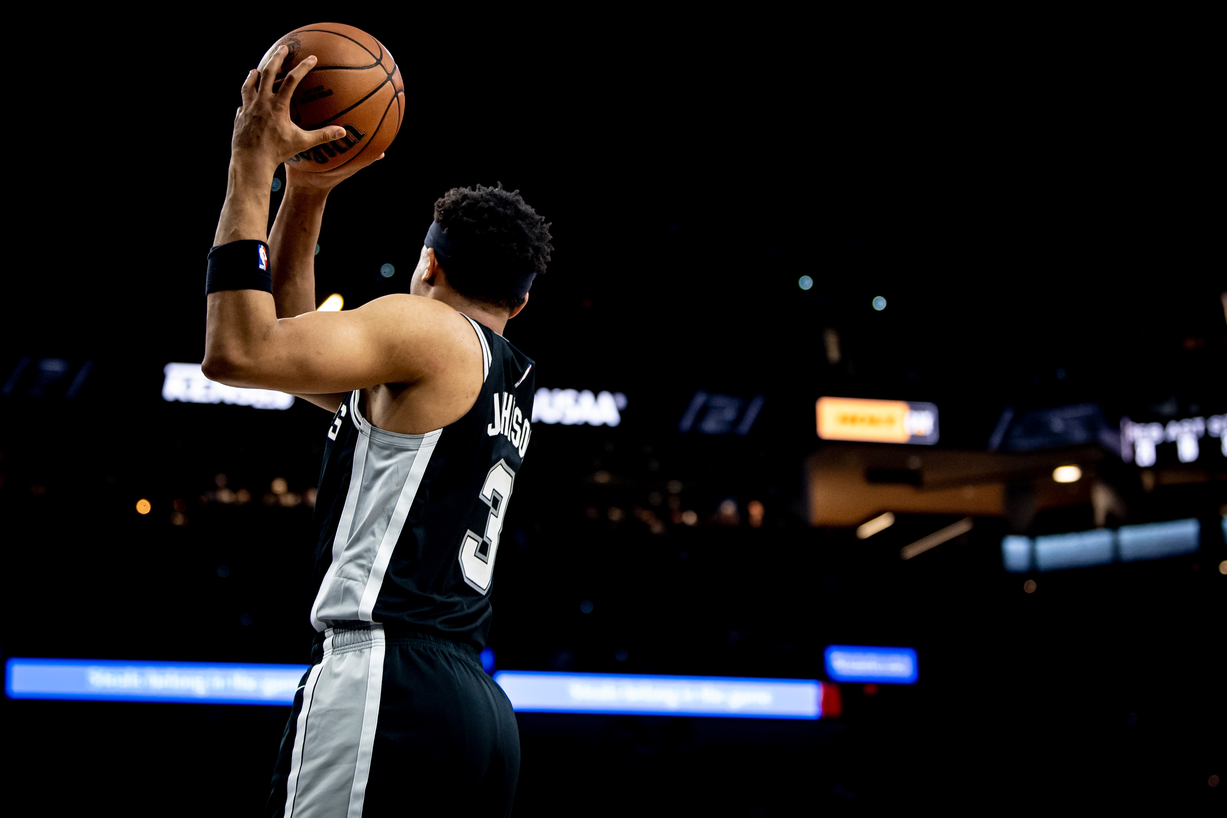 Photos: Spurs at Golden State Warriors | 3/11/24 Photo Gallery | NBA.com