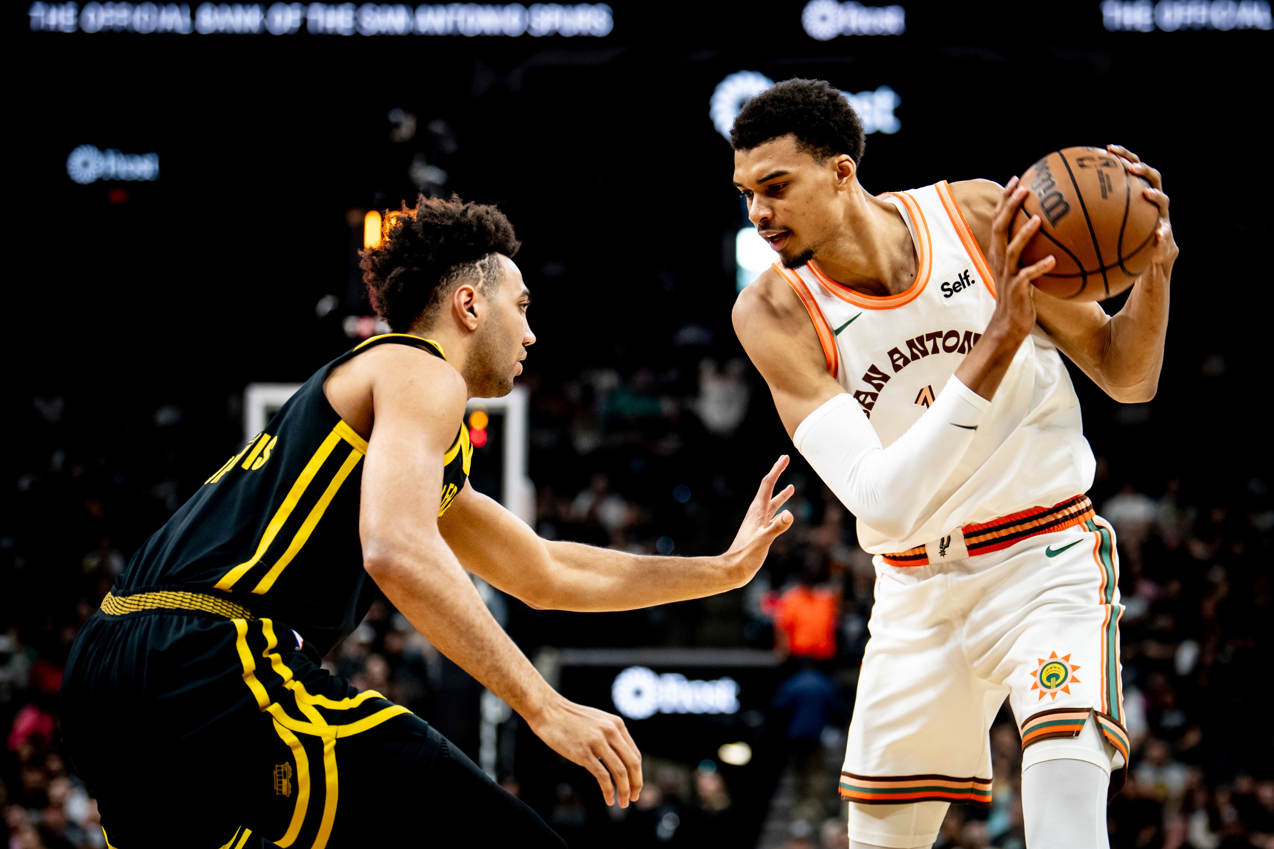 Photos: Spurs vs Golden State Warriors I 3/31/24 Photo Gallery | NBA.com