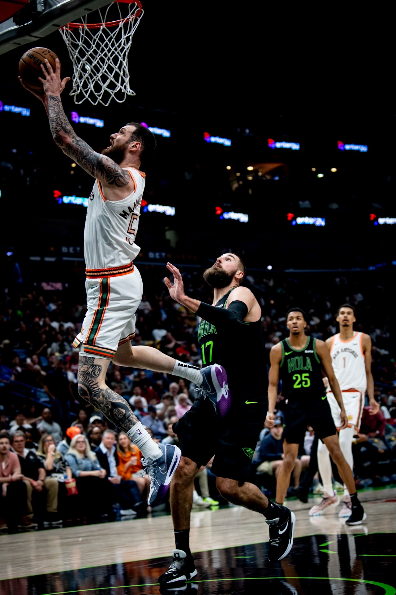 Photos: Spurs at New Orleans Pelicans I 4/5/24 | San Antonio Spurs