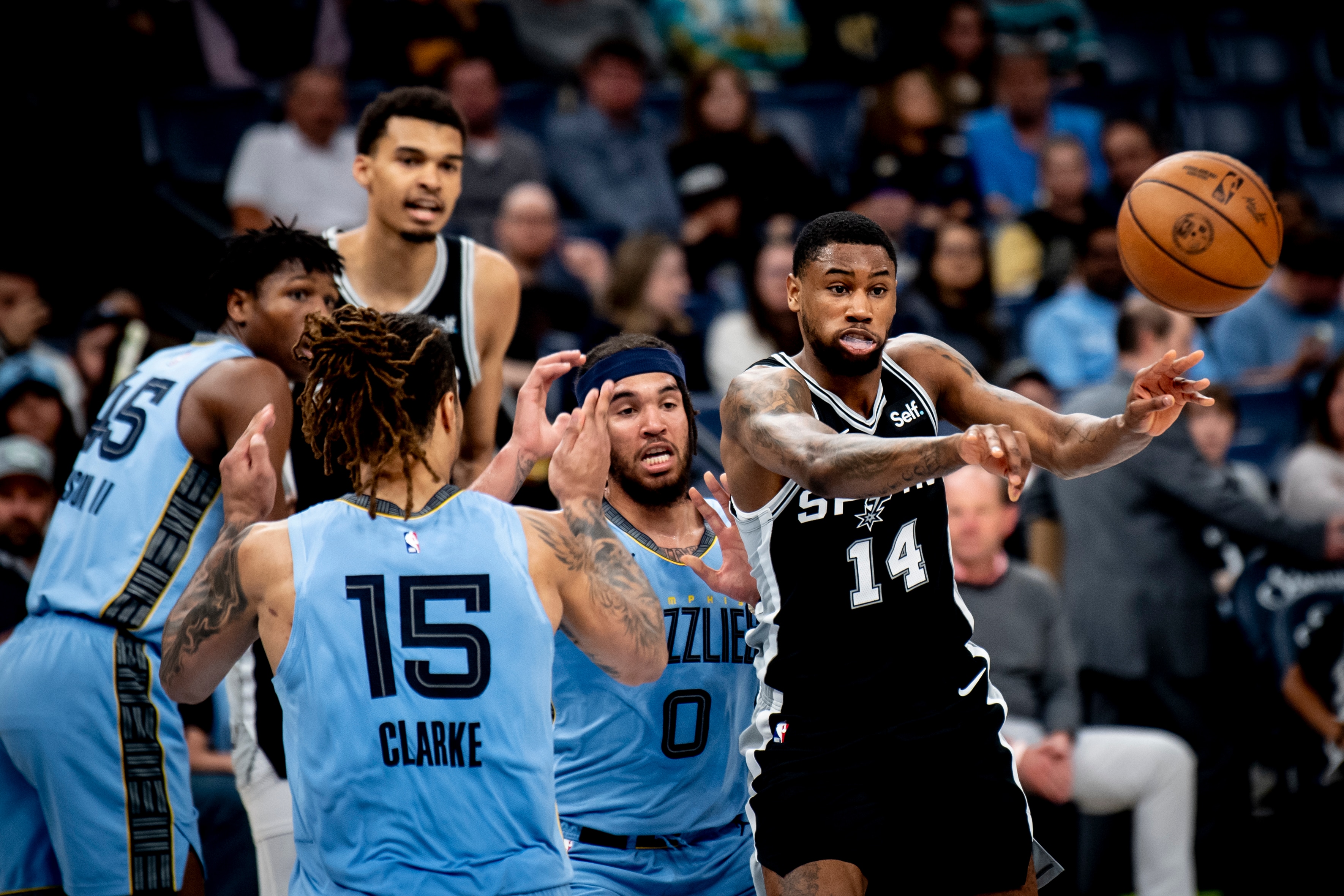 Photos: Spurs vs Memphis Grizzlies I 4/9/24 Photo Gallery | NBA.com