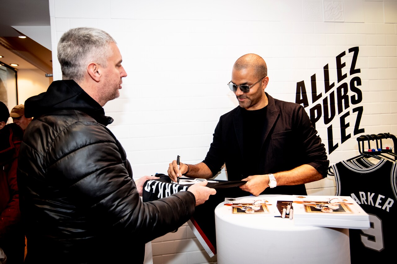 Photos: Tony Parker Autograph Signing at Spurs Pop Up Shop | San ...