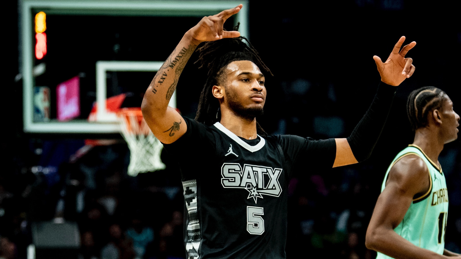 Stephon Castle Highlights vs. Charlotte Hornets | 02/07/25 | San ...