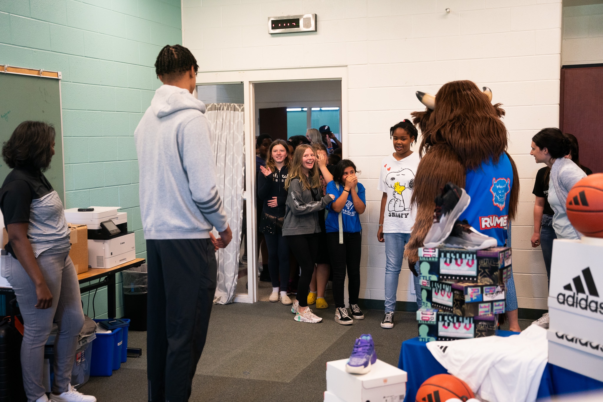 Ousmane Dieng, the 20-Year-Old Philanthropist | NBA.com