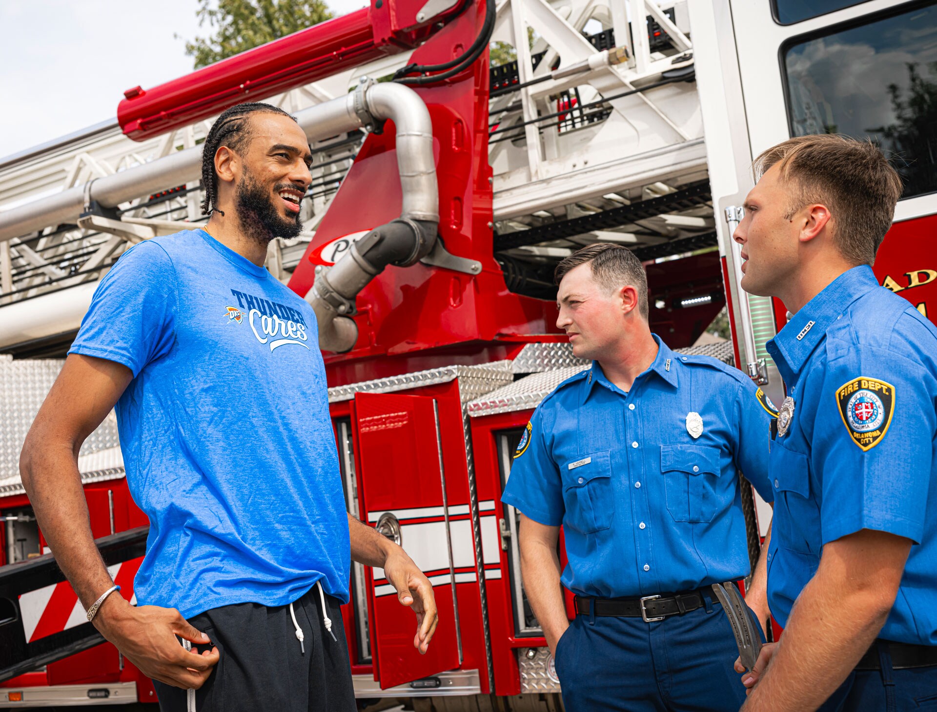 Photos: Thunder at Fire Station 14 Photo Gallery | NBA.com