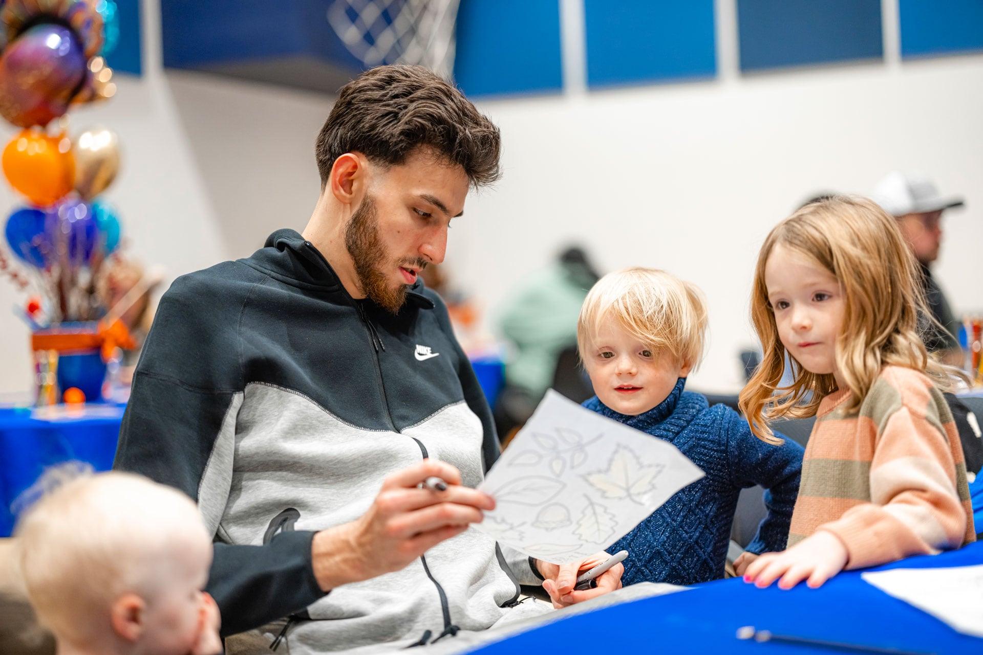 Photos: Holmgren Family Thanksgiving Photo Gallery | NBA.com