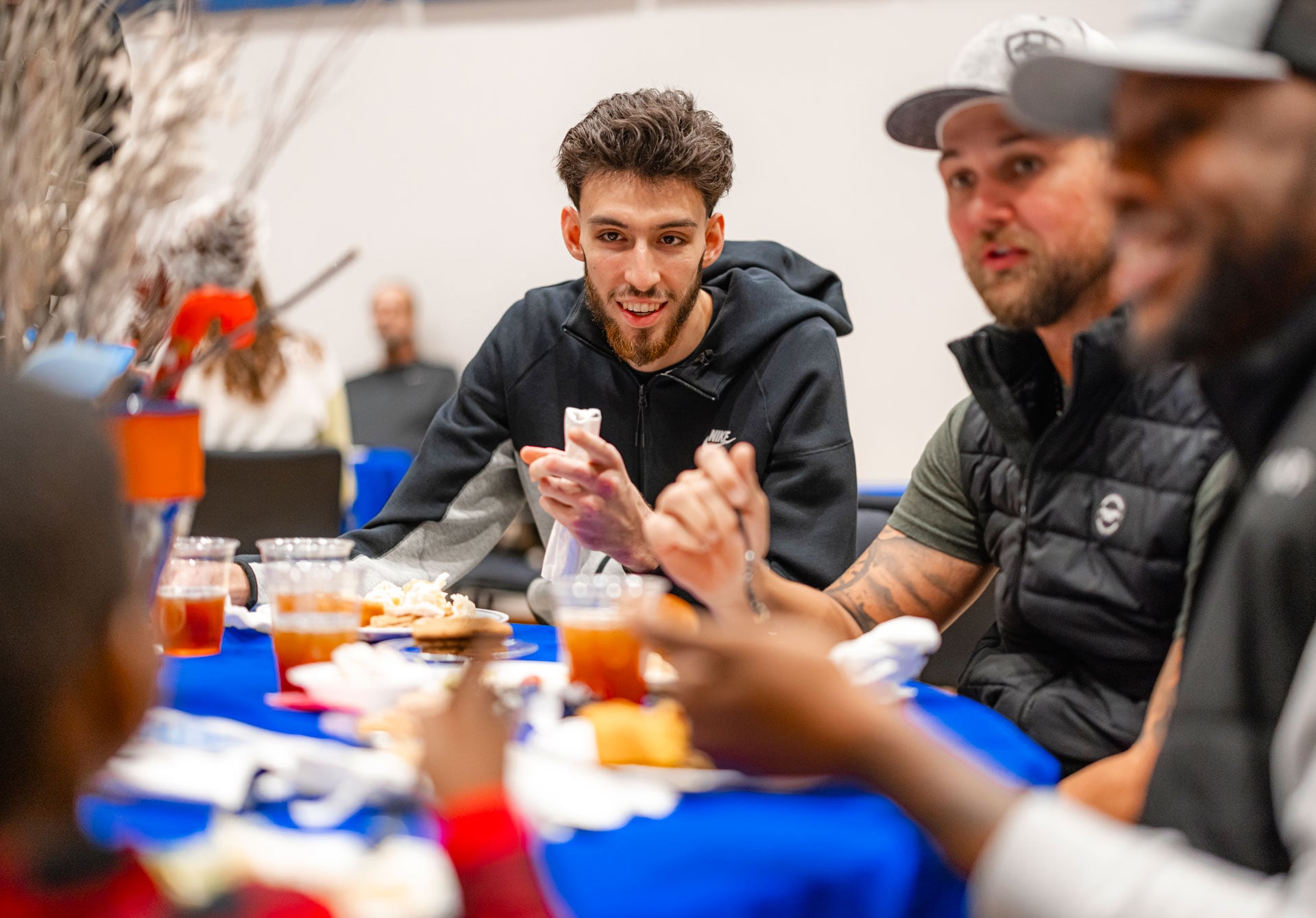 Photos: Holmgren Family Thanksgiving Photo Gallery | NBA.com