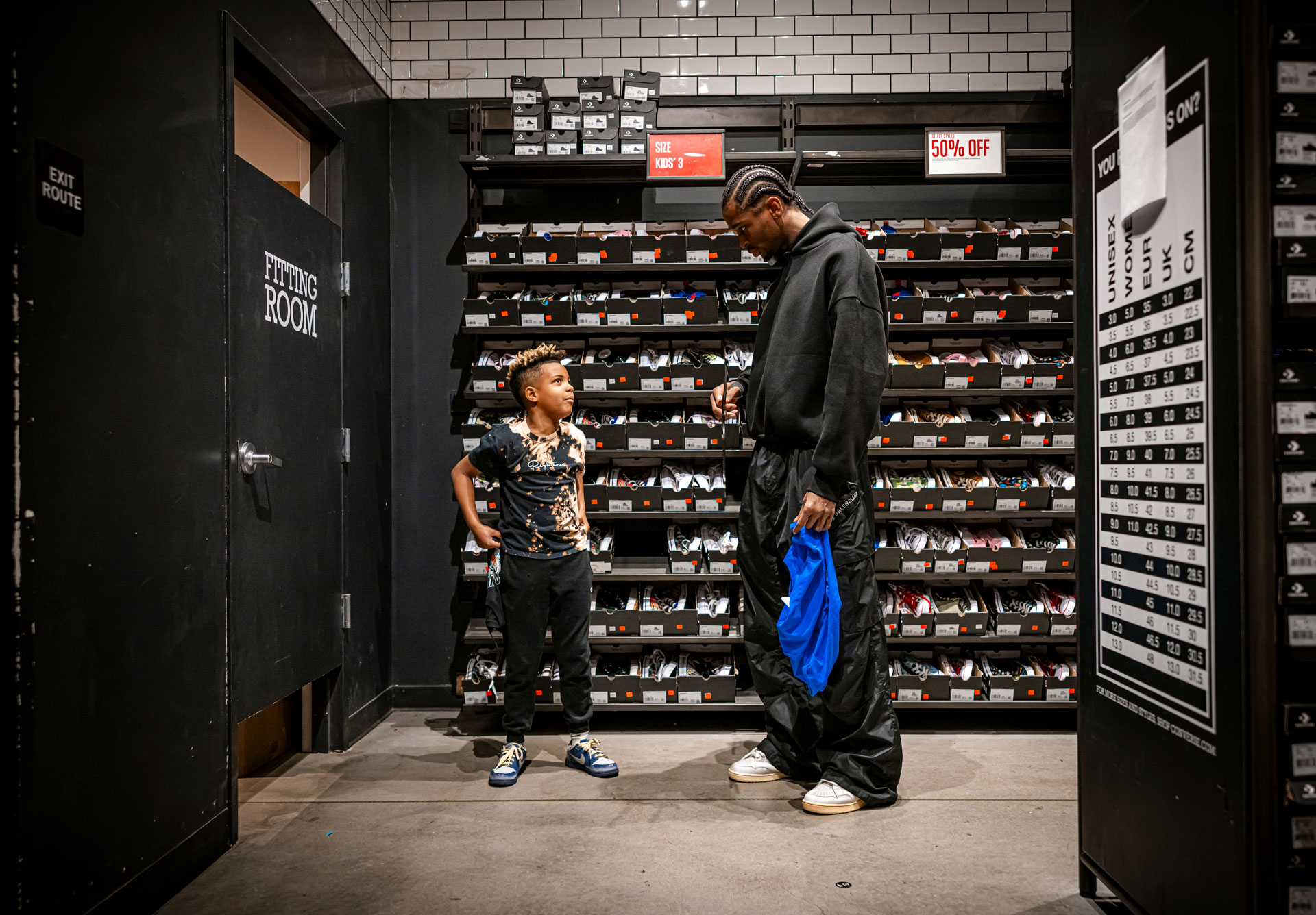 Photos: SGA Holiday Shopping Spree Photo Gallery | NBA.com