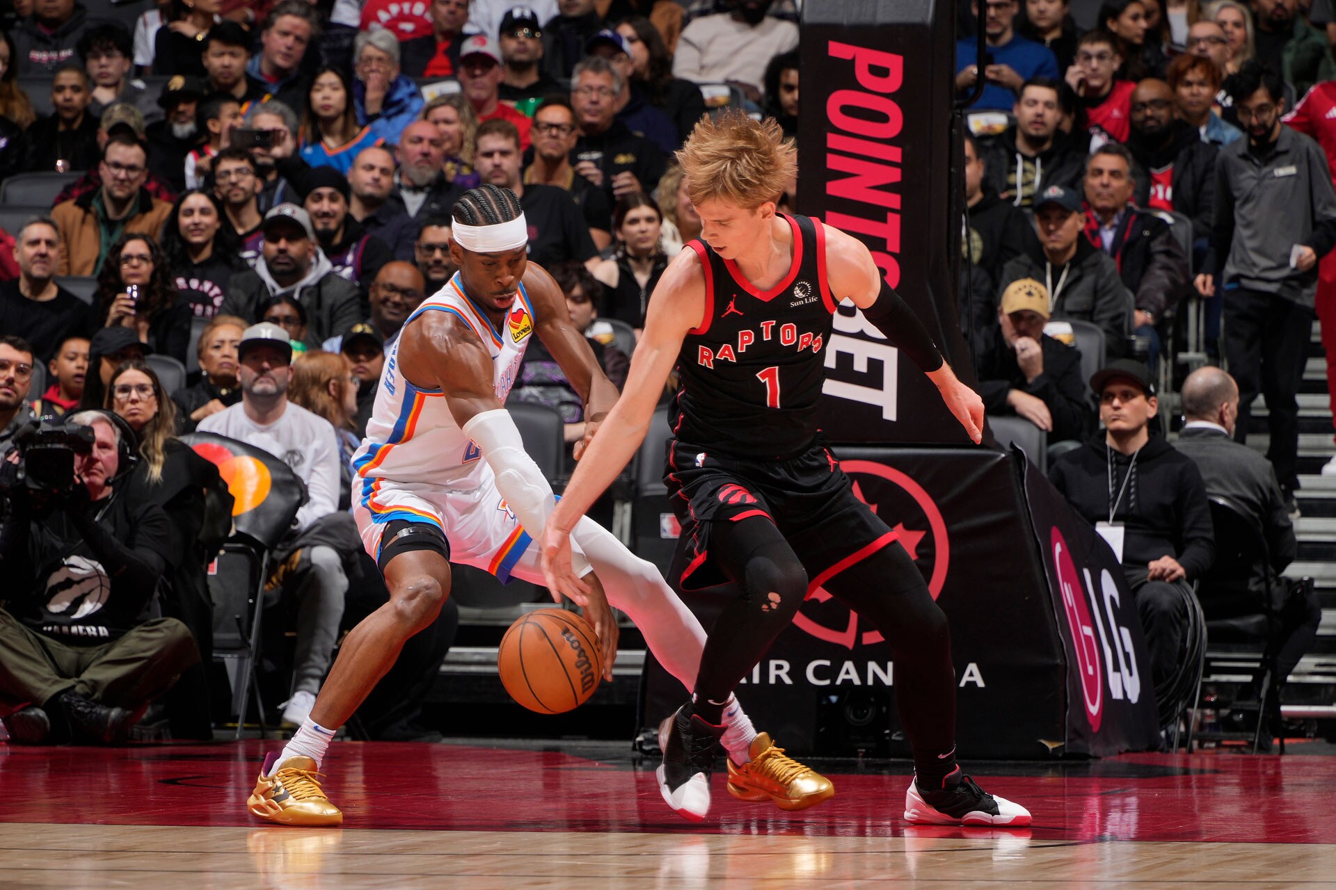 Photos: Thunder at Raptors Photo Gallery | NBA.com