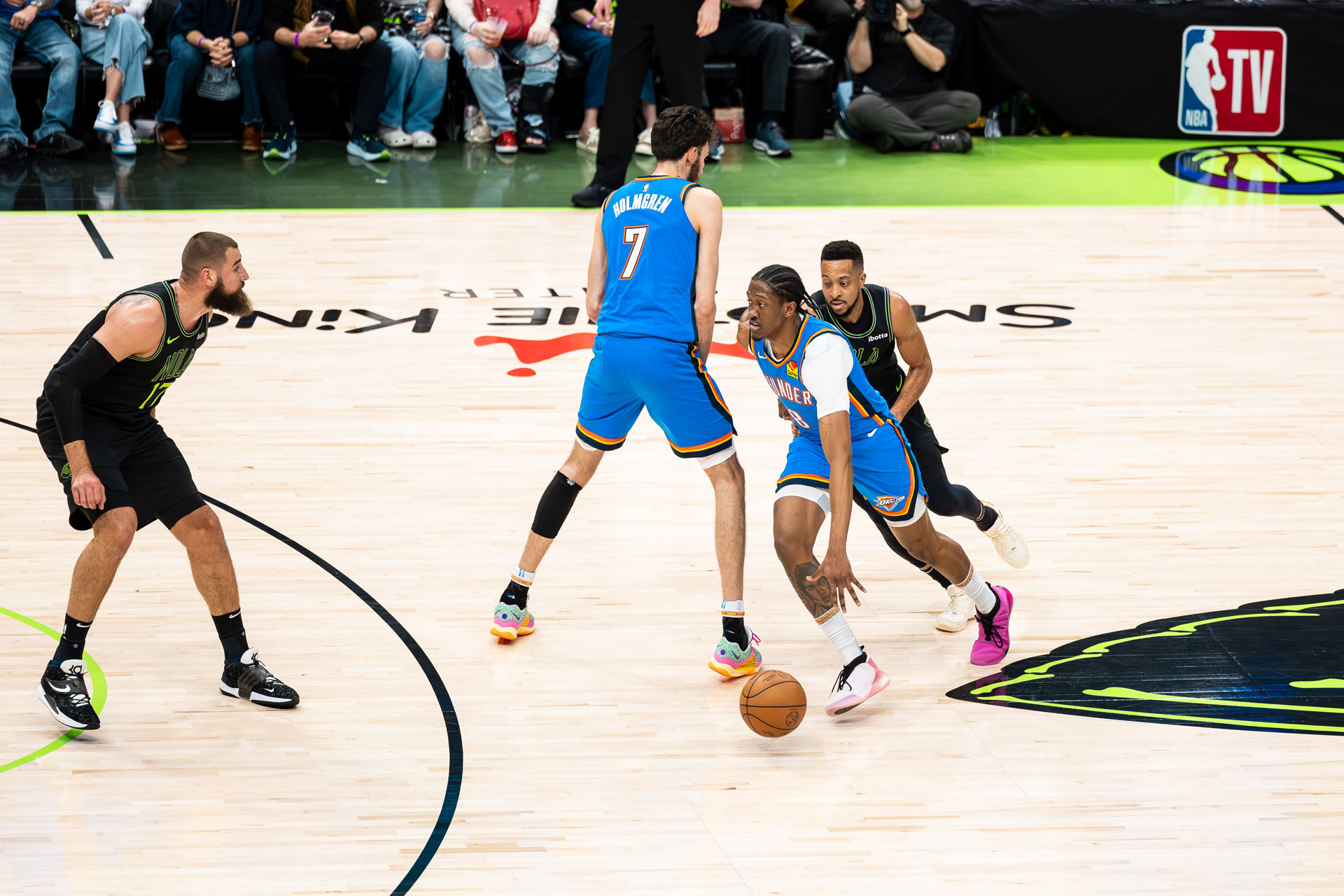 Photos: Resilient Thunder Advances | NBA.com