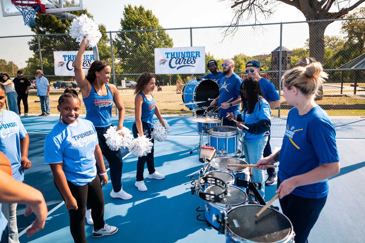 Photos: Thunder Re-energizes Tulsa Court | Oklahoma City Thunder
