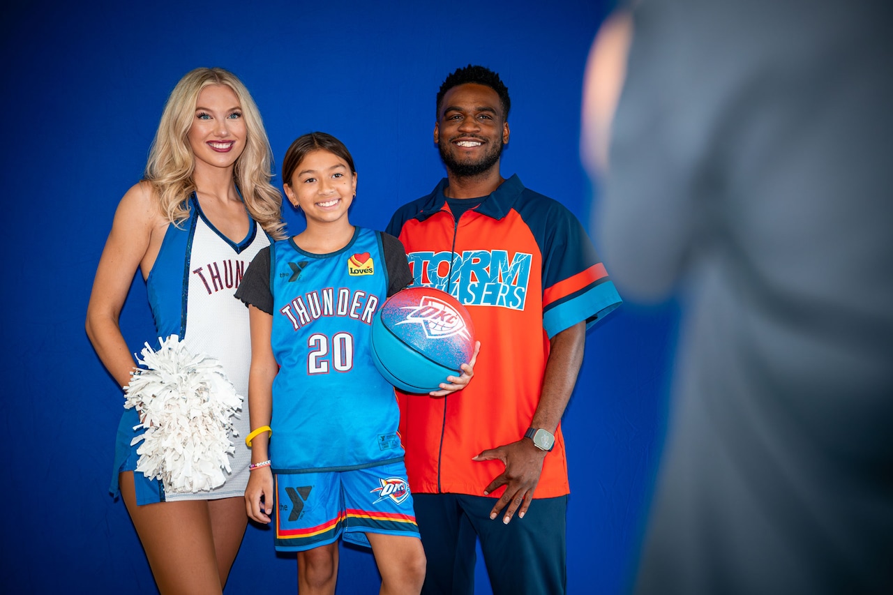 Photos: Ajay Mitchell, Brooks Barnhizer Deliver Smiles | Oklahoma City ...