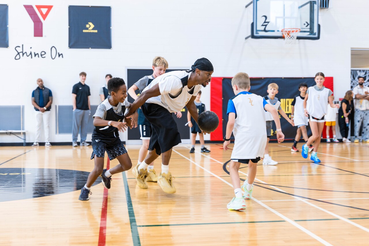 SGA Hosts Camp in Hometown of Hamilton | Oklahoma City Thunder