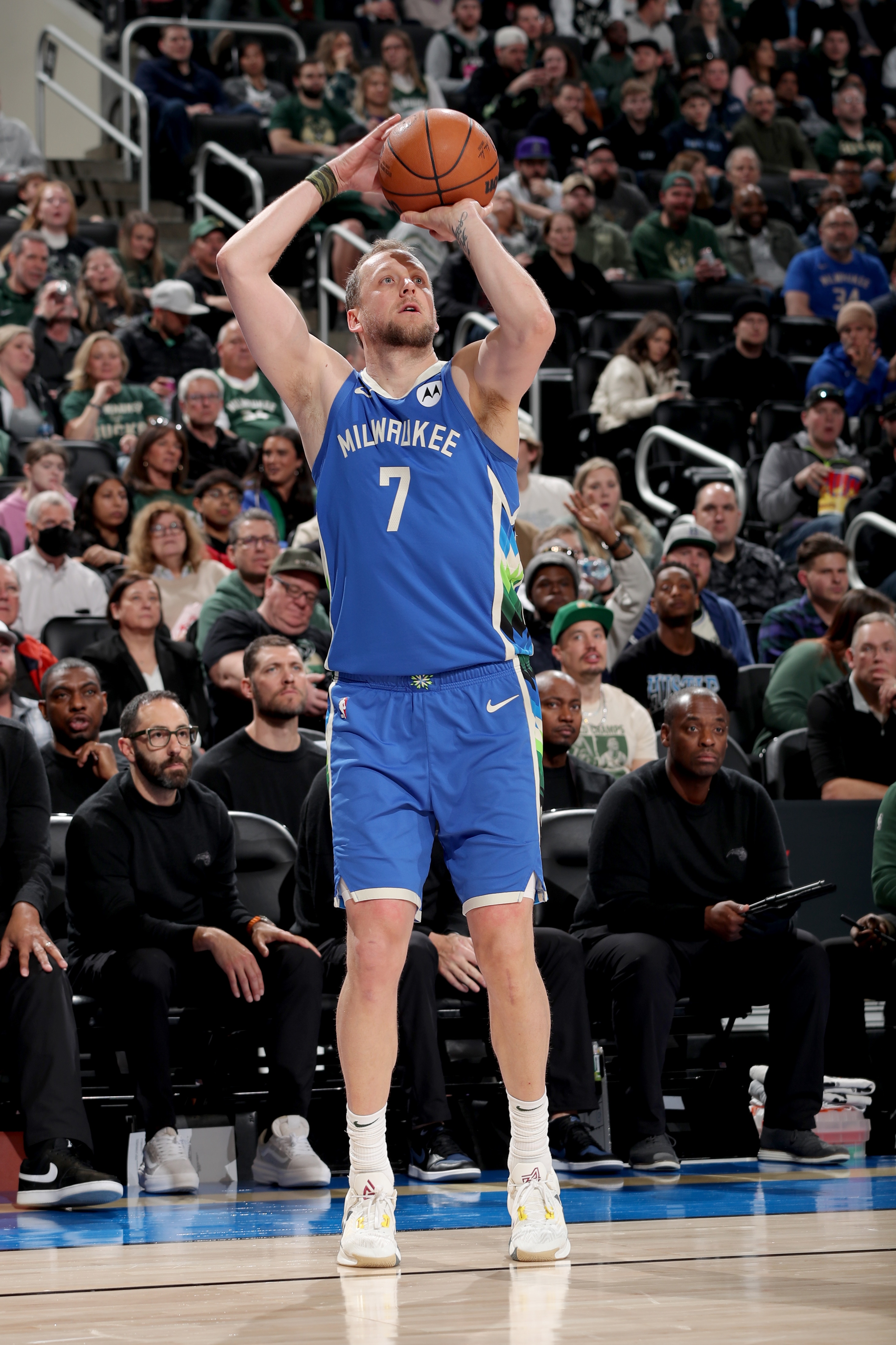 "That's Our Guy" | Utah Welcomes Joe Ingles Back To The City That ...