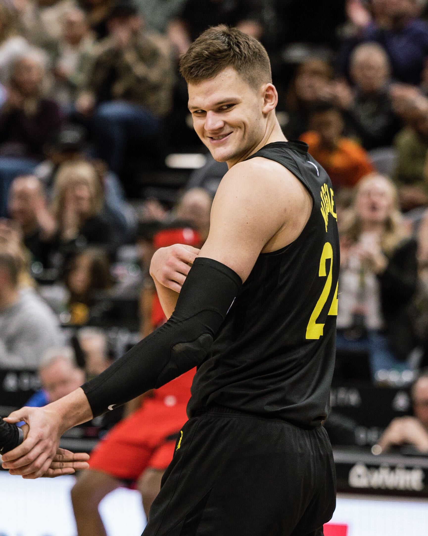 PHOTOS | Walker Kessler 22/23 Season Photo Gallery | NBA.com