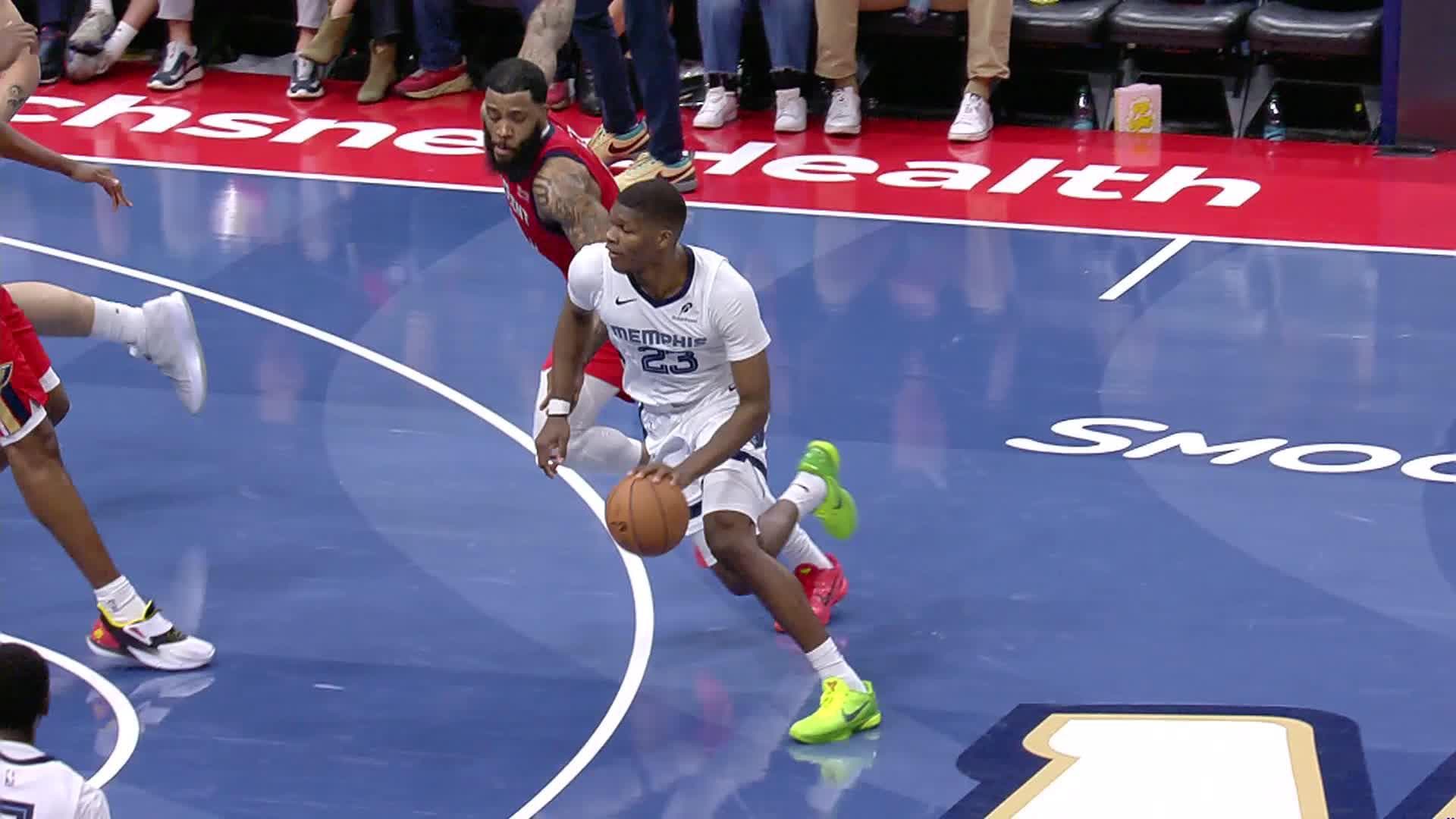 Cedric Coward throws the lob and Zach Edey rocks the rim | Memphis ...