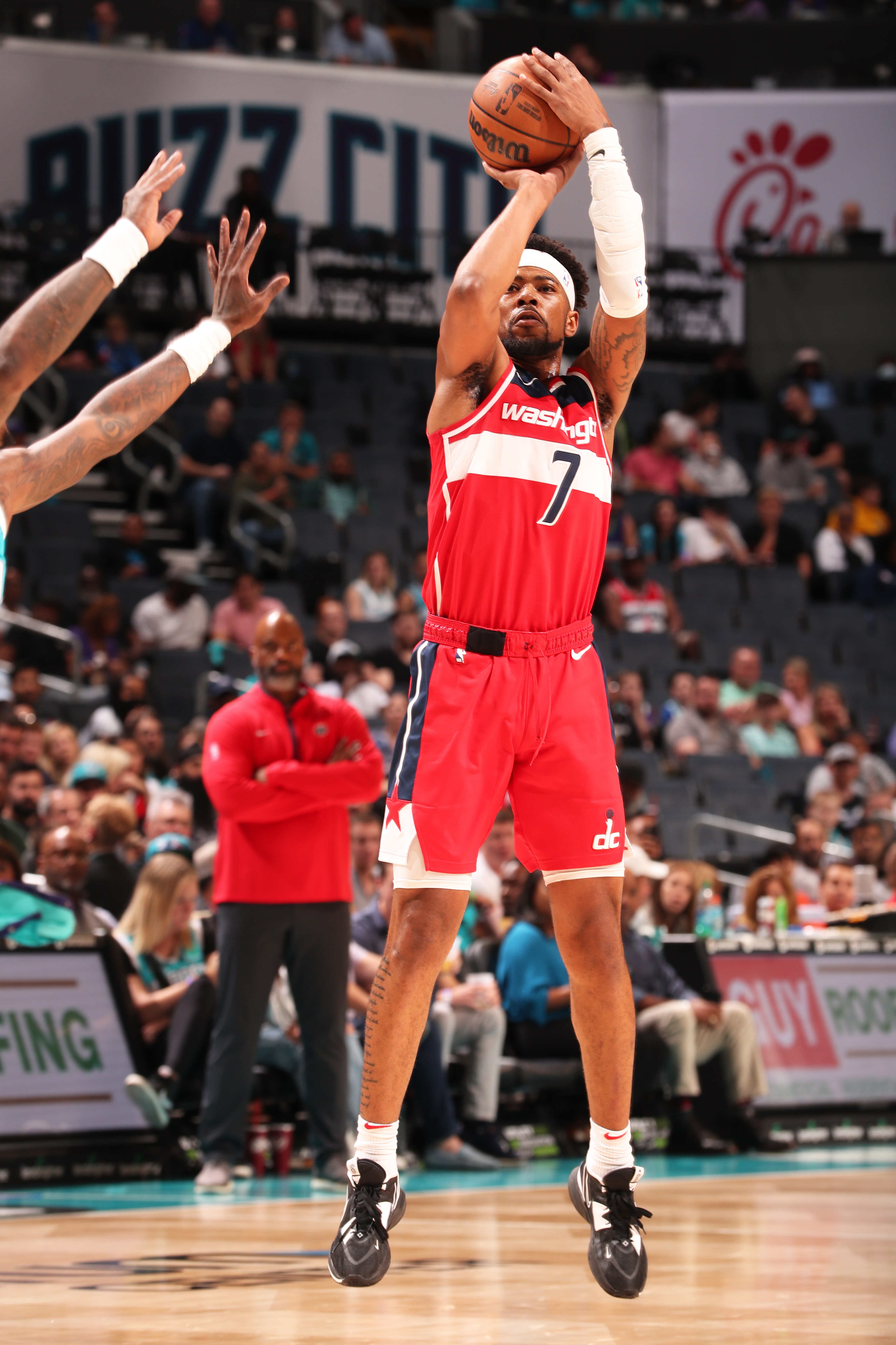 Photos: Wizards at Hornets // Nov. 7 Photo Gallery | NBA.com