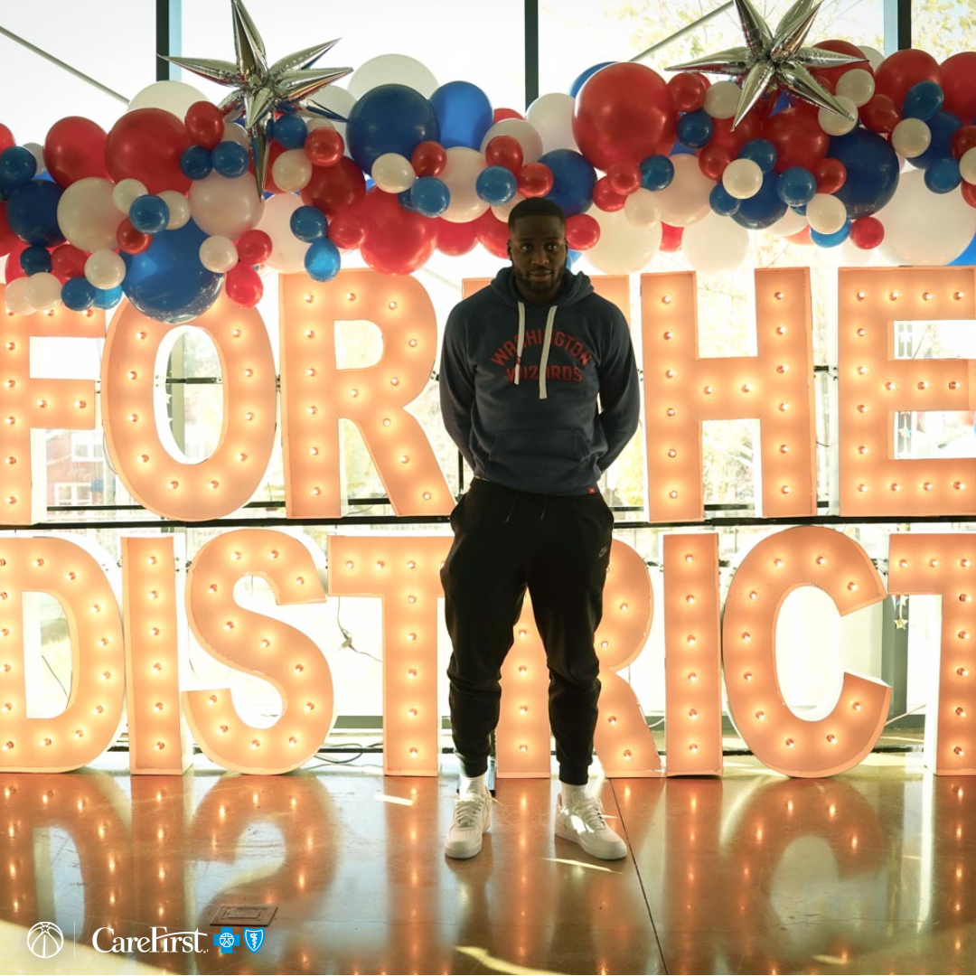 Photos: Thankful Meals | 10/18/23 Photo Gallery | NBA.com