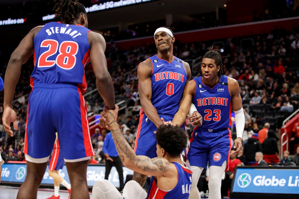 Photos: Pistons 121 Magic 101 Photo Gallery | NBA.com
