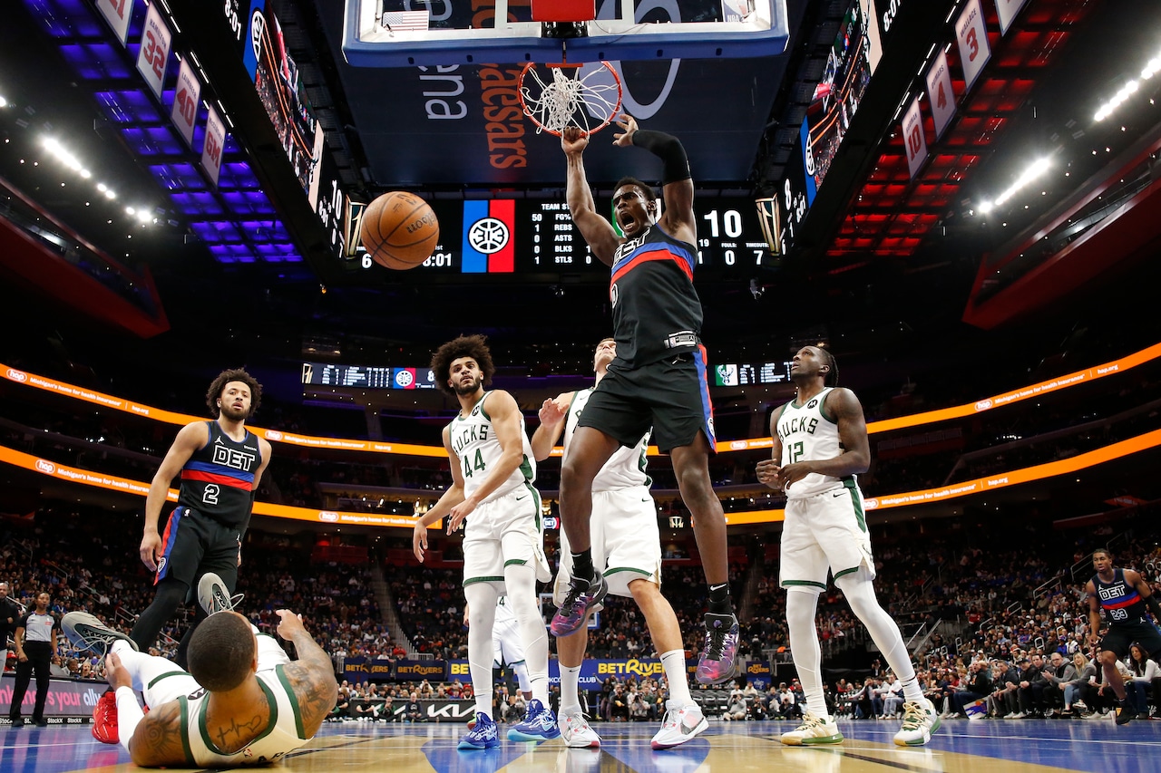 Shots from the Court: Week 7