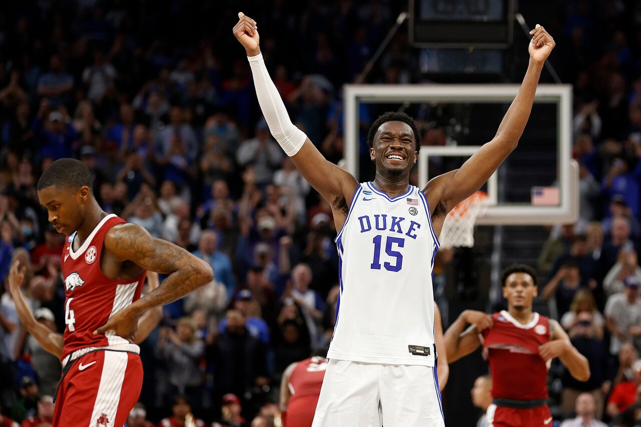 Welcome To Charlotte - Mark Williams Photo Gallery | NBA.com