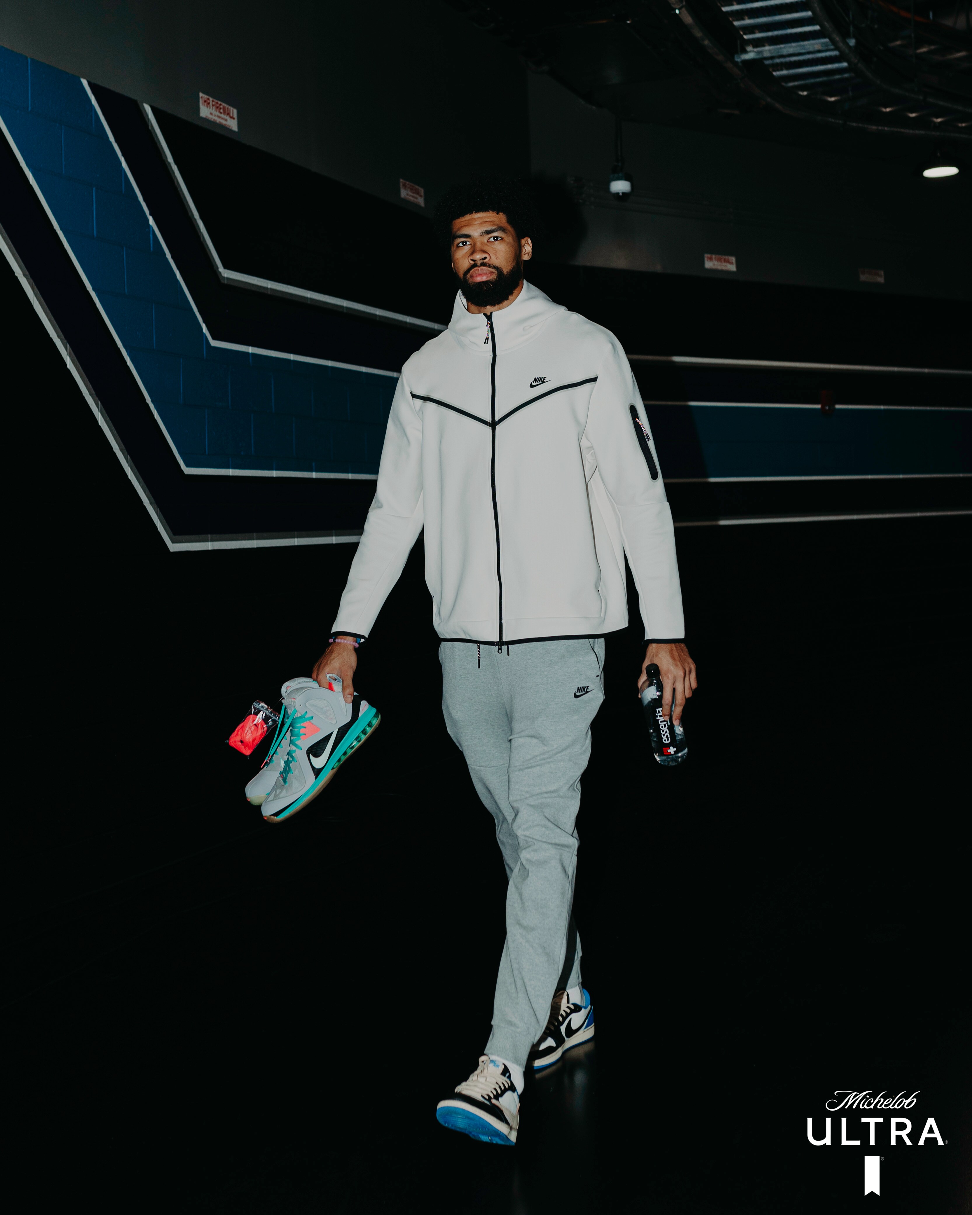 Michelob Ultra #Ultradrip - 11/16/22 Photo Gallery | NBA.com