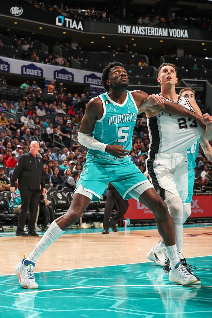 Hornets Protect The Paint To Enter Break With Back-To-Back Wins ...