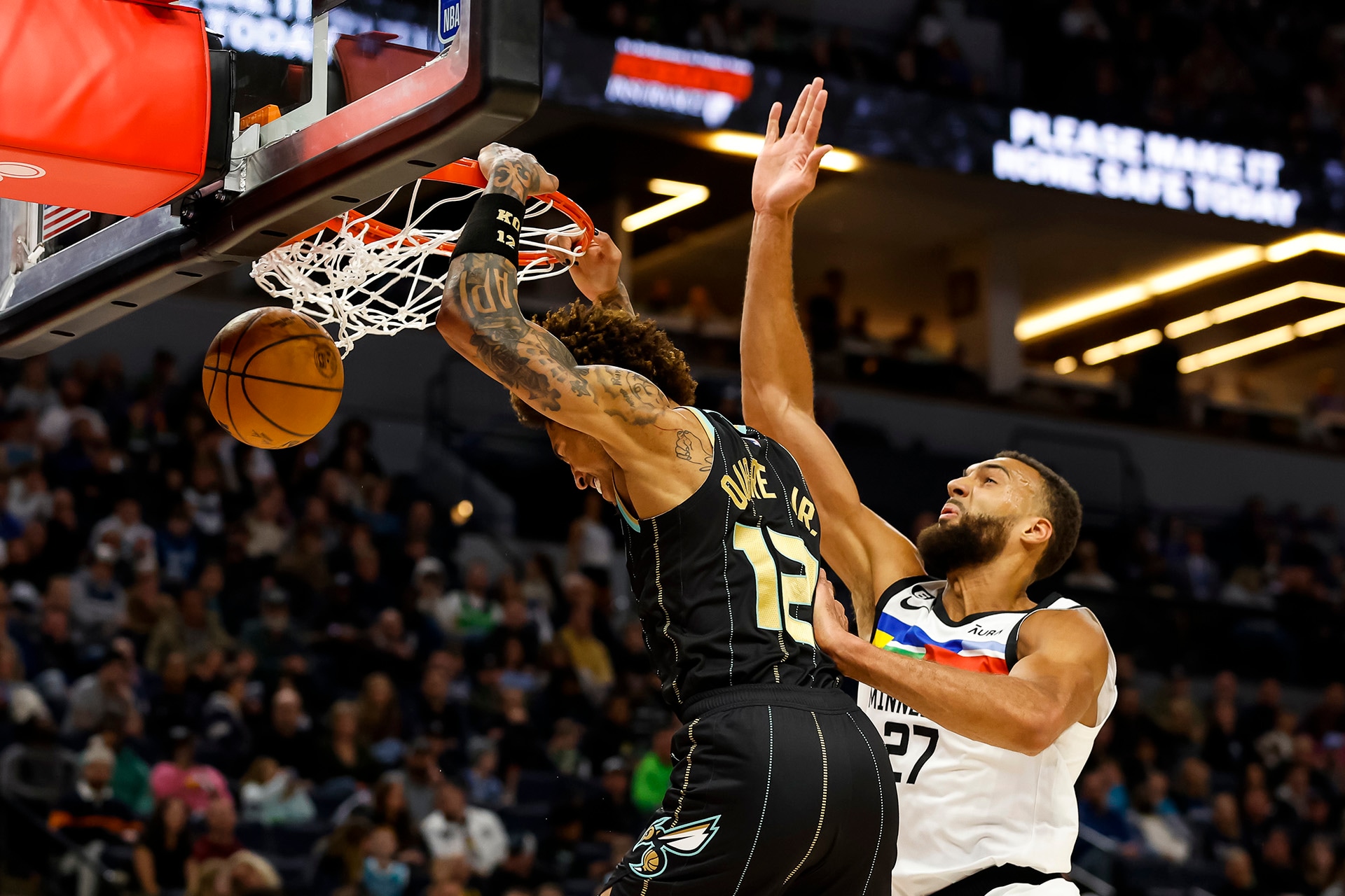 Hornets vs Timberwolves Gallery - 02/24/23 Photo Gallery | NBA.com