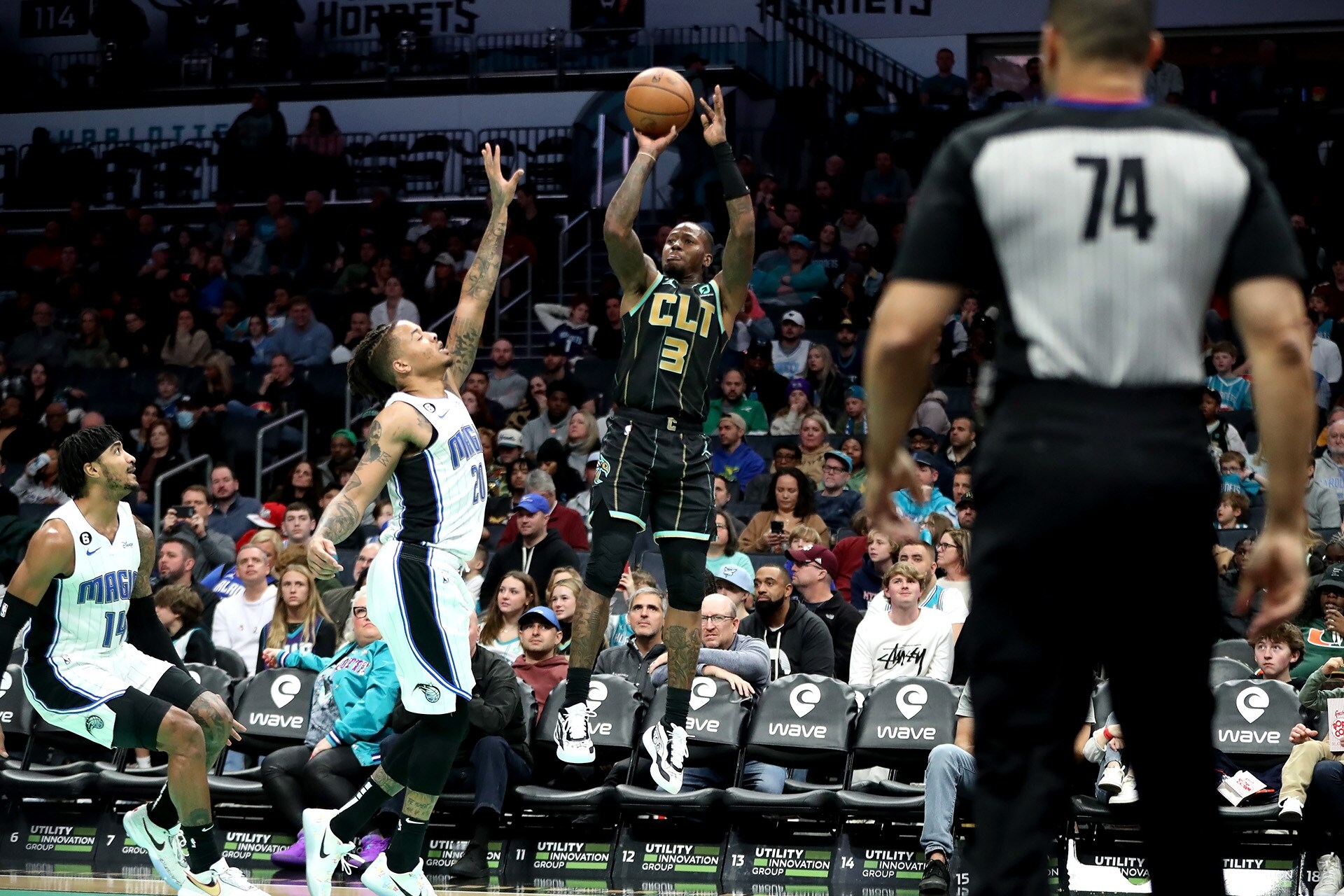 Rebounding And Free-Throw Shooting Bite Hornets In Home Loss | NBA.com