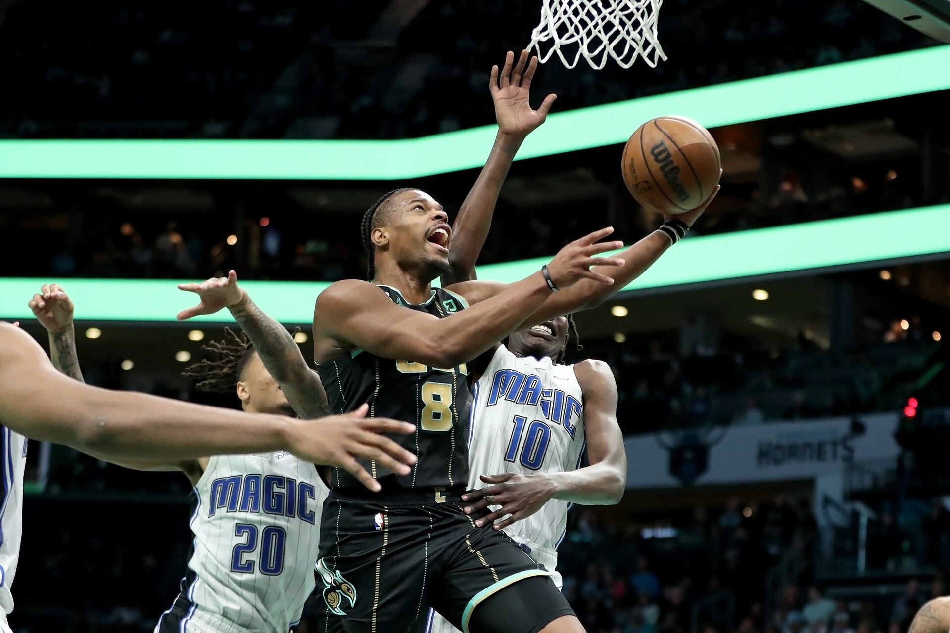 Rebounding And Free-Throw Shooting Bite Hornets In Home Loss | NBA.com