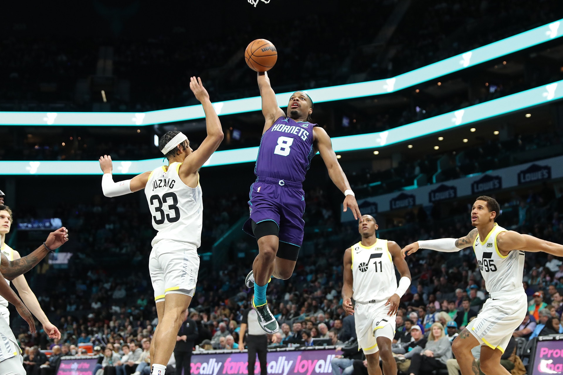 Hornets vs Jazz Gallery - 03/11/23 Photo Gallery | NBA.com