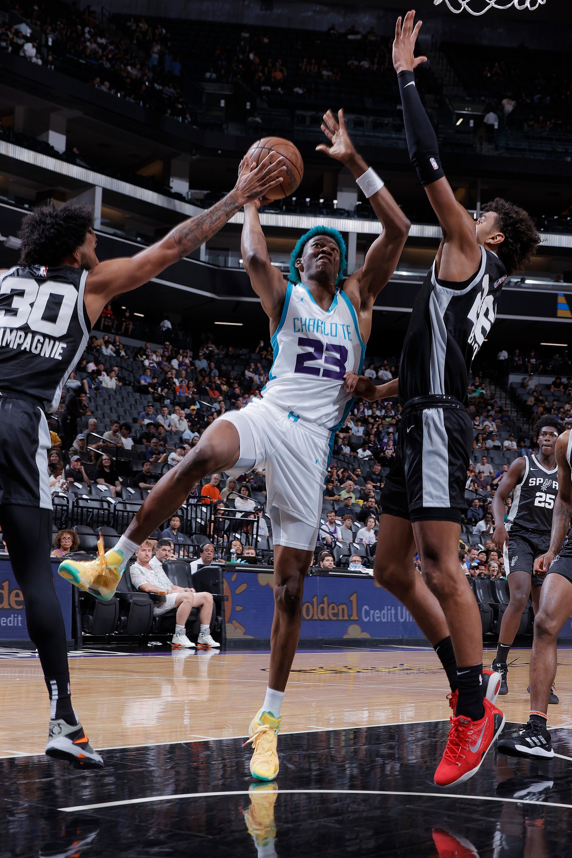 Hornets Struggle With Execution, Ball Movement In California Classic ...