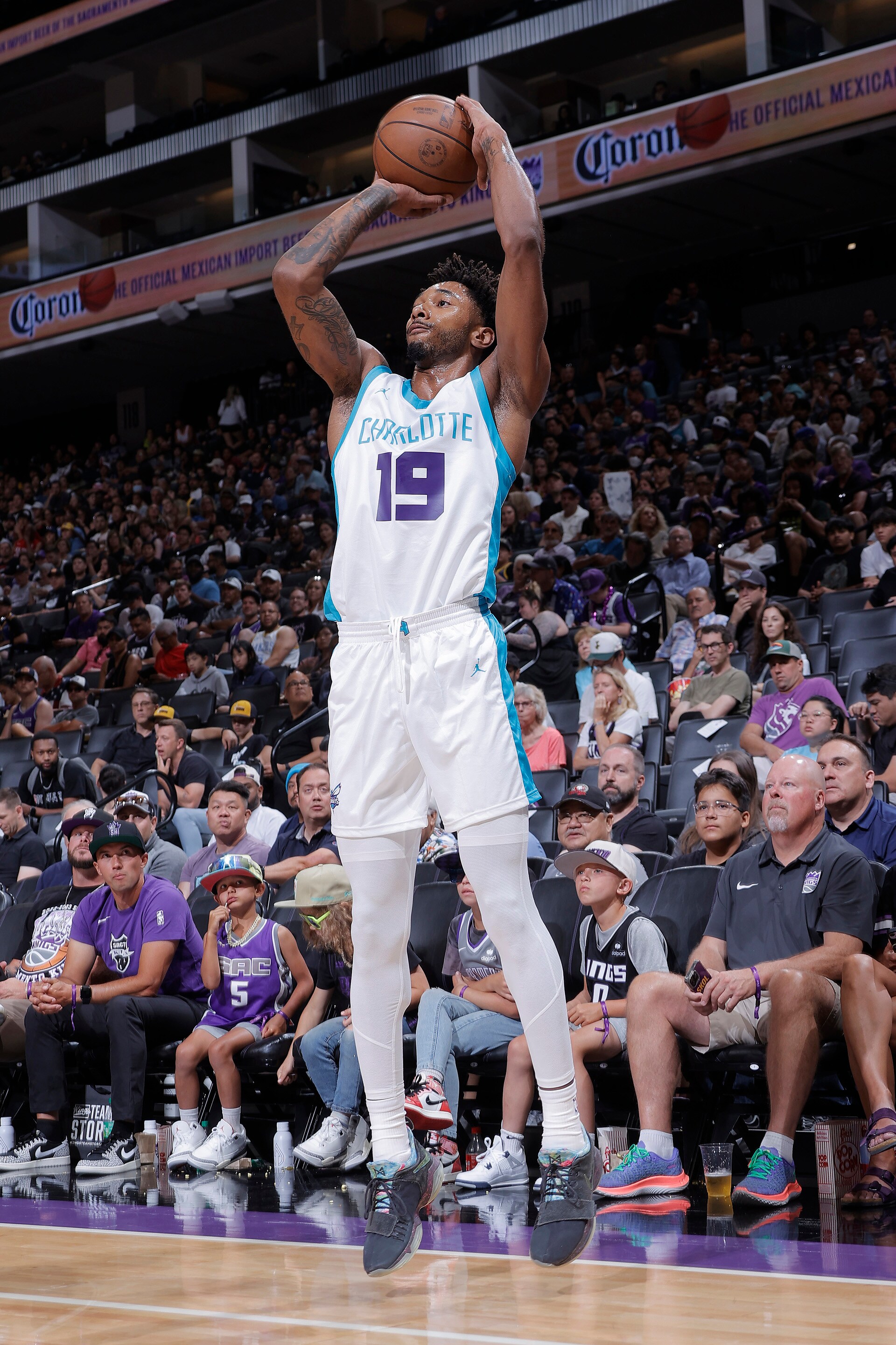 Hornets Struggle With Execution, Ball Movement In California Classic ...