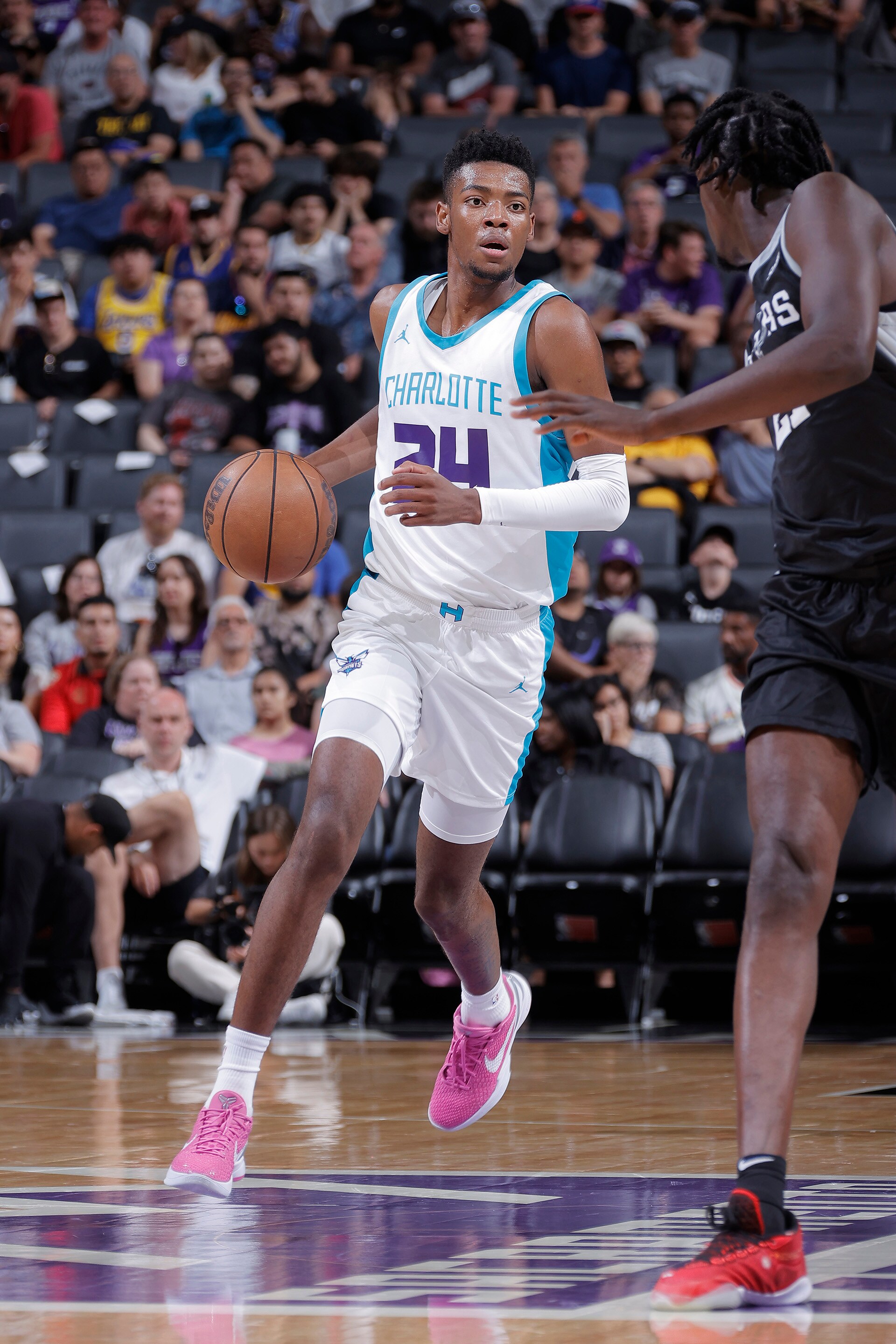 Hornets Struggle With Execution, Ball Movement In California Classic ...