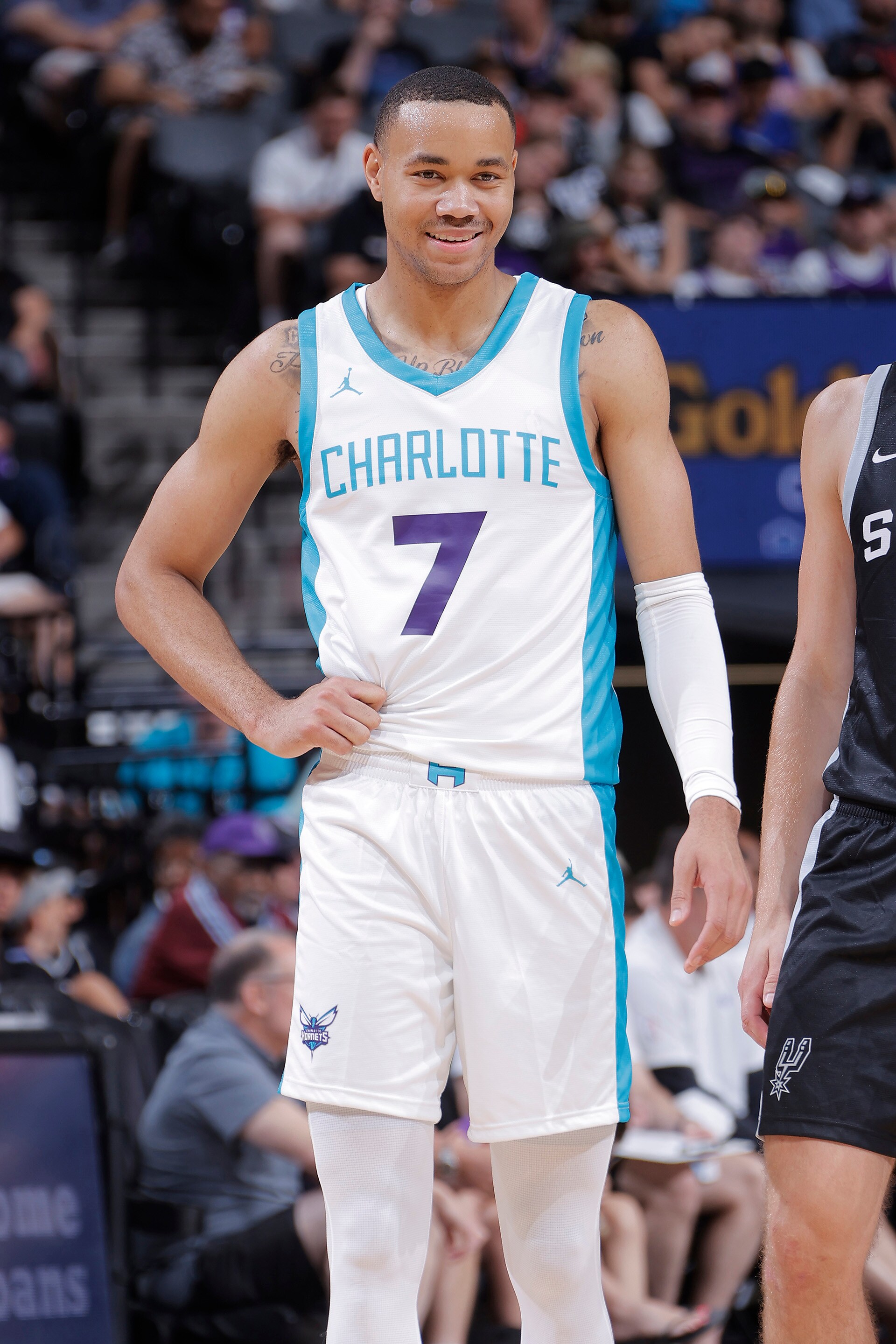 Hornets Struggle With Execution, Ball Movement In California Classic ...