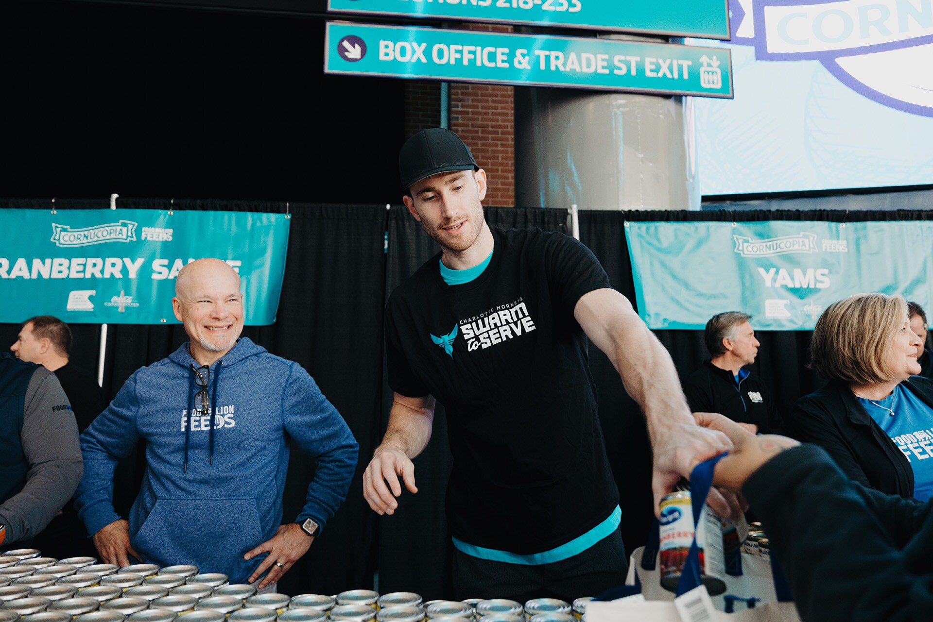 13th Annual Cornucopia Gallery Photo Gallery | NBA.com