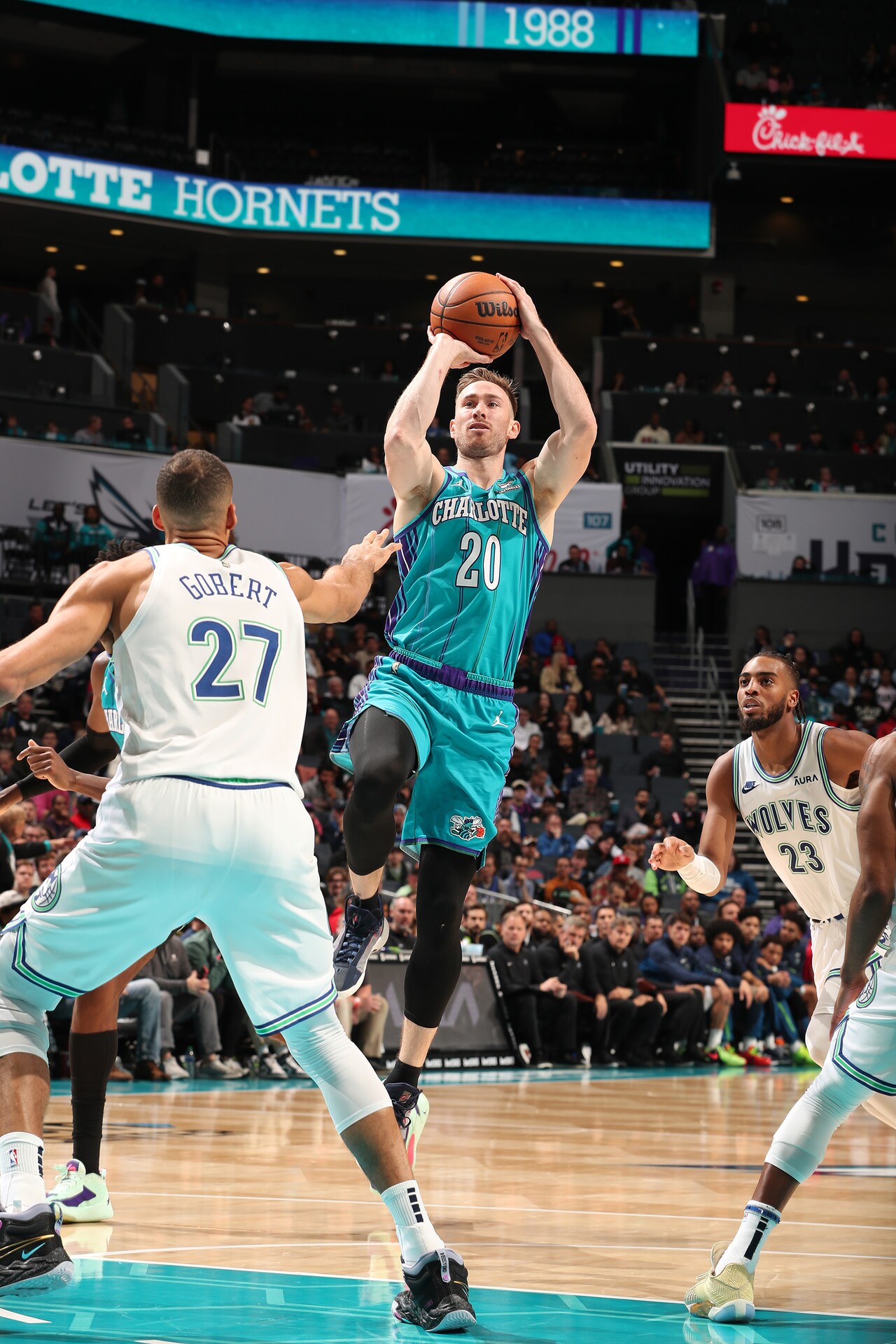 Minnesota’s Big Men Take Control, Put Away Hornets Late In Fourth ...